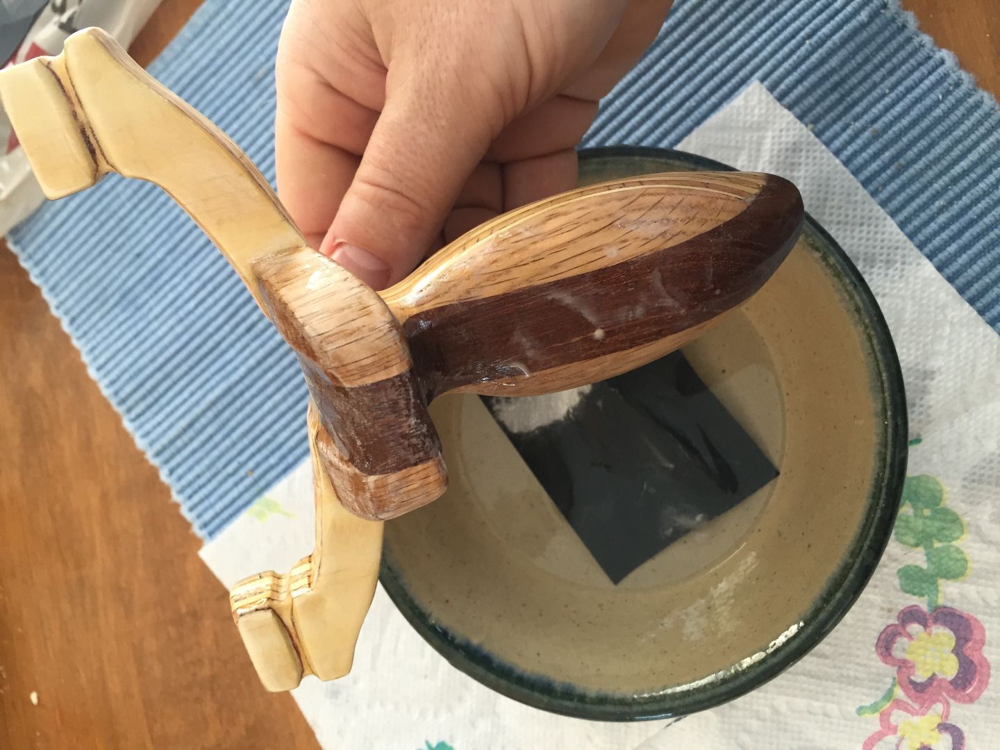 Powerful Laminated Wood Slingshot : 12 Steps (with Pictures ...