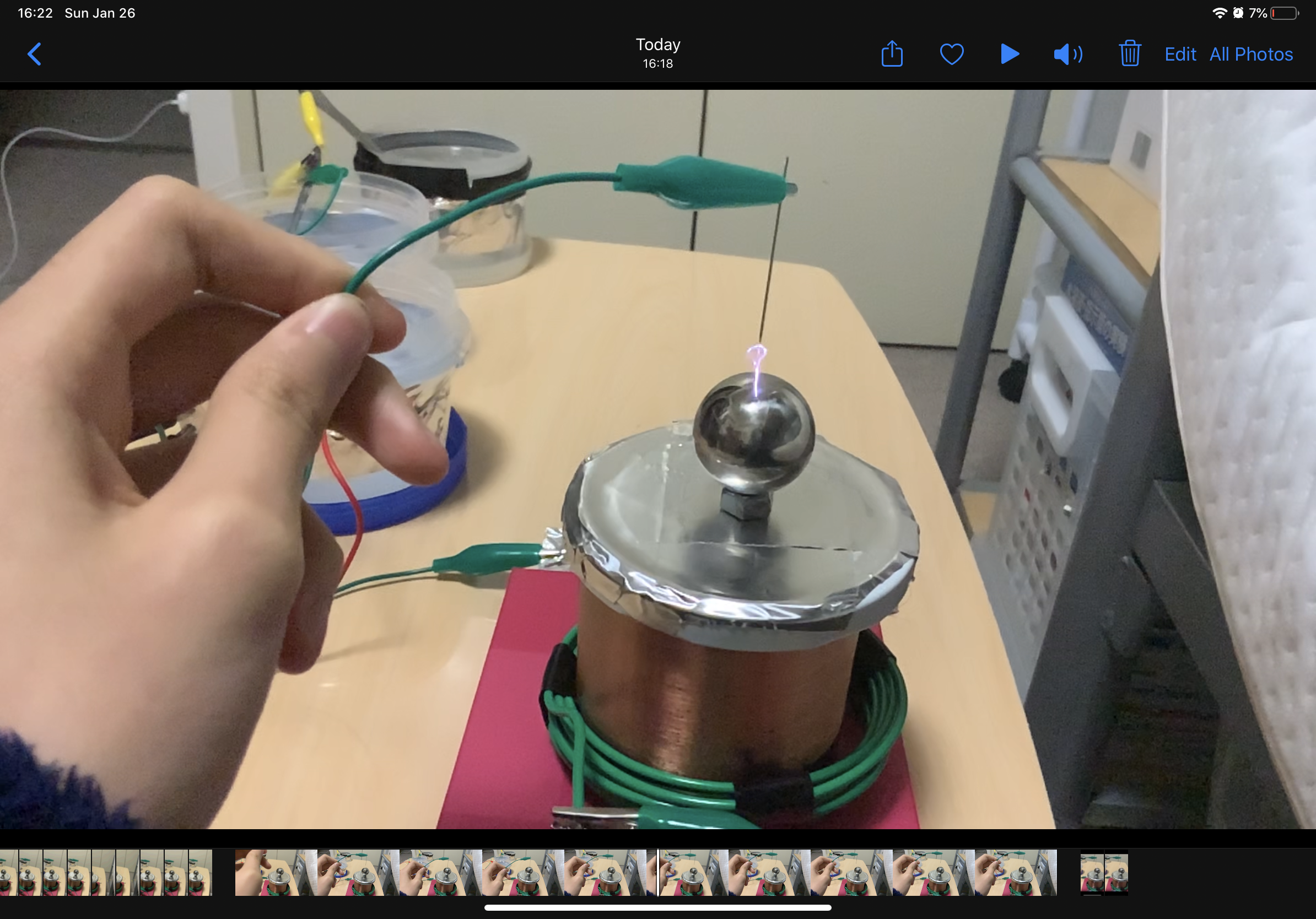 Mini DC Portable Tesla Coil : 8 Steps - Instructables