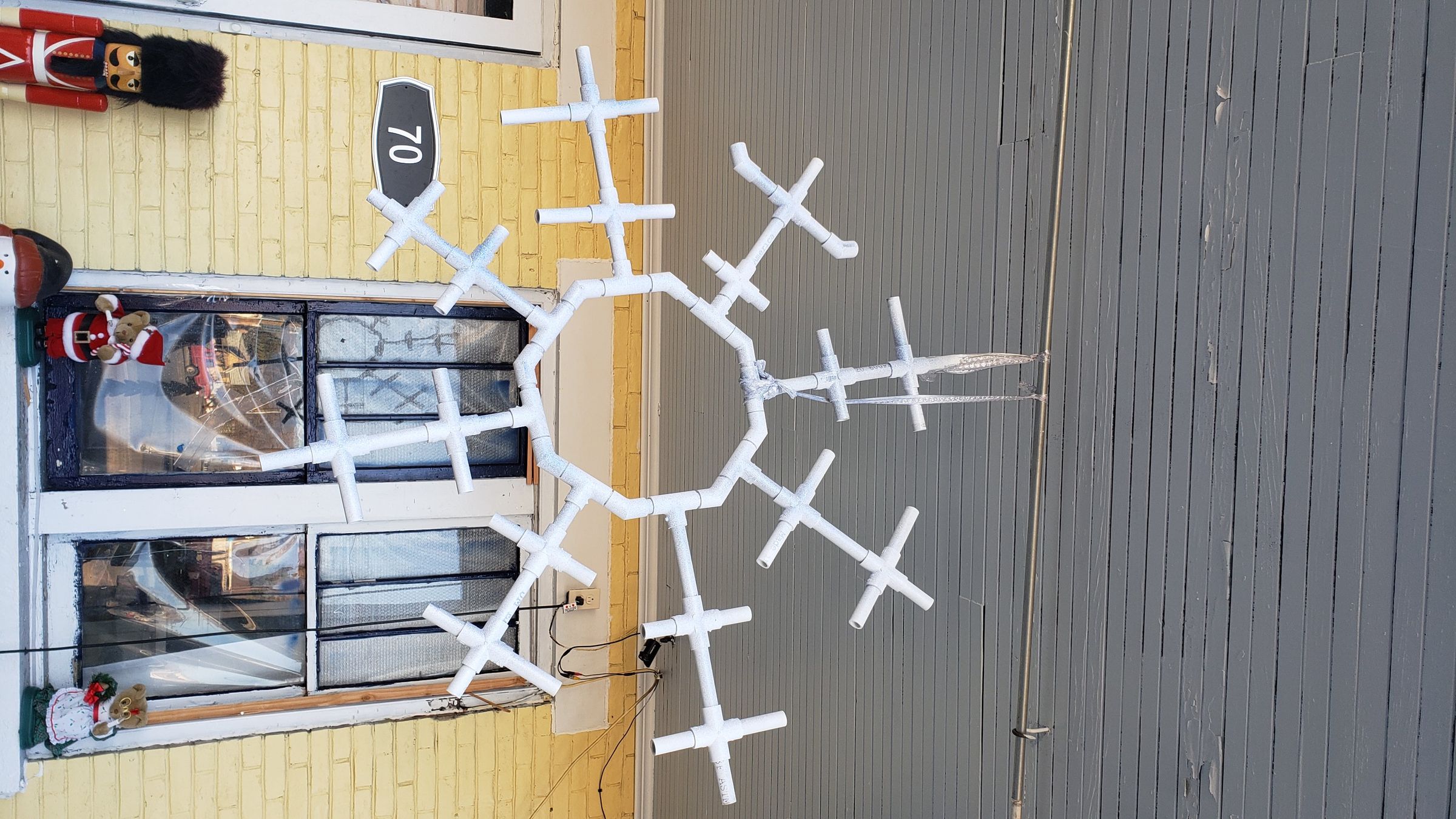 DIY Plastic PVC Giant Snowflake : 3 Steps - Instructables