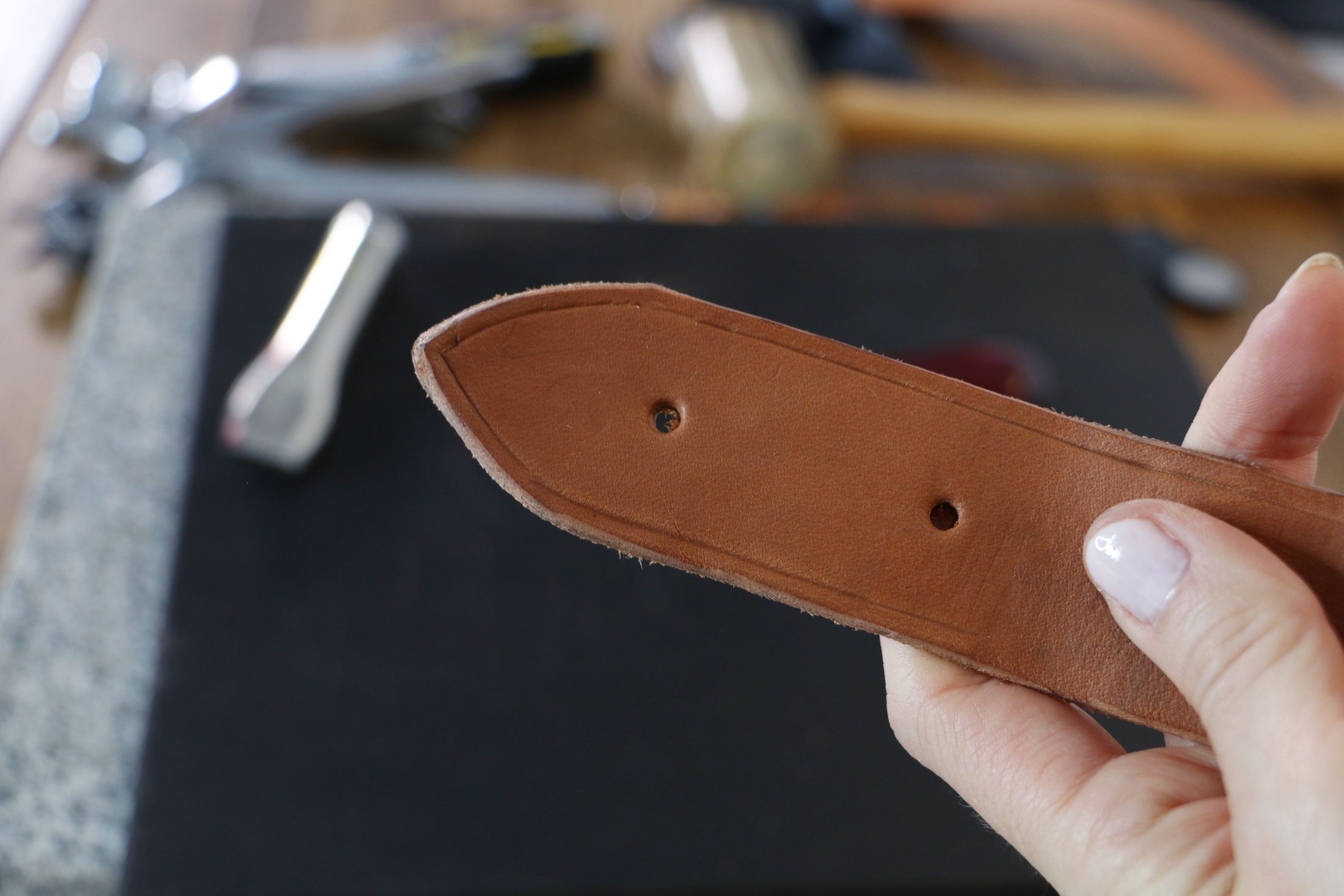 How to Make a Leather Belt - DIY : 8 Steps (with Pictures) - Instructables