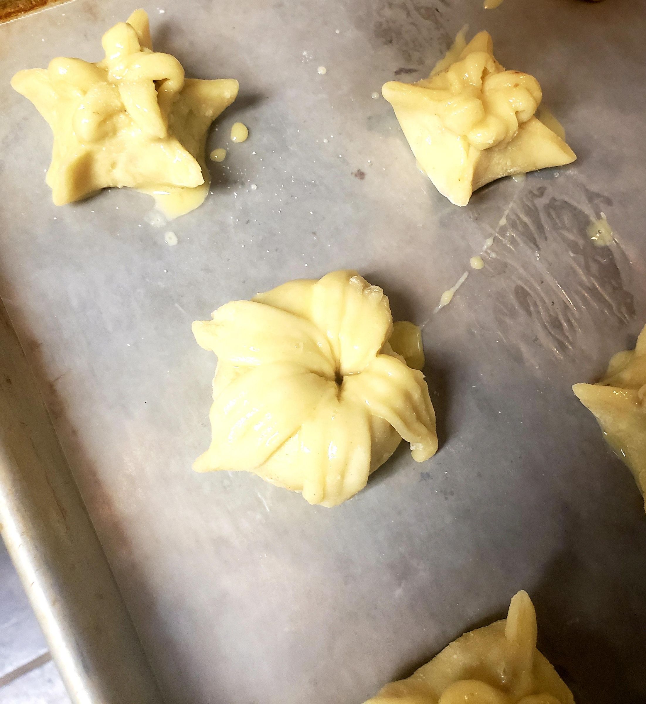 Floral Pinch Pies : 17 Steps (with Pictures) - Instructables