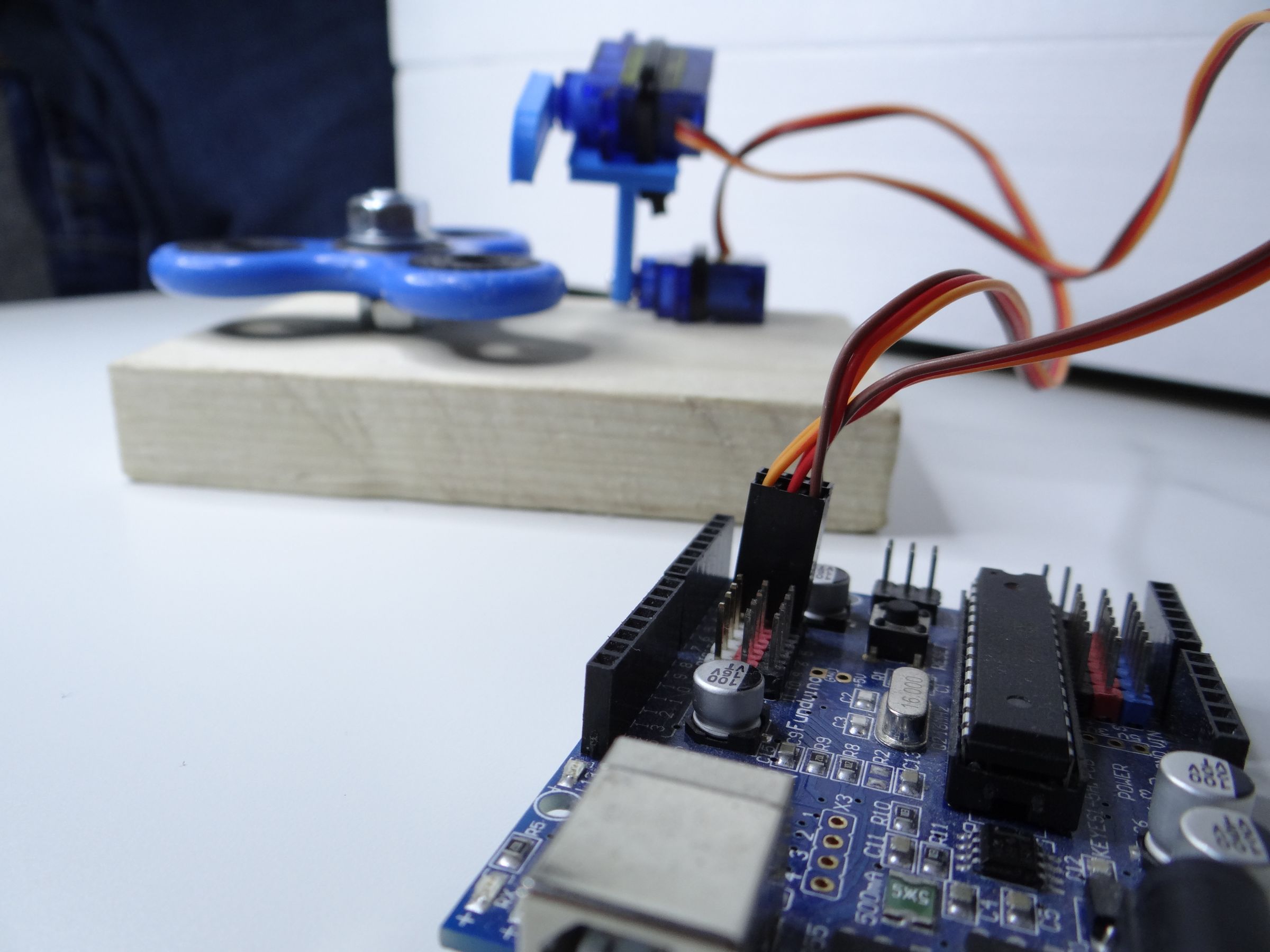 Fidget Spinning Robot : 7 Steps (with Pictures) - Instructables