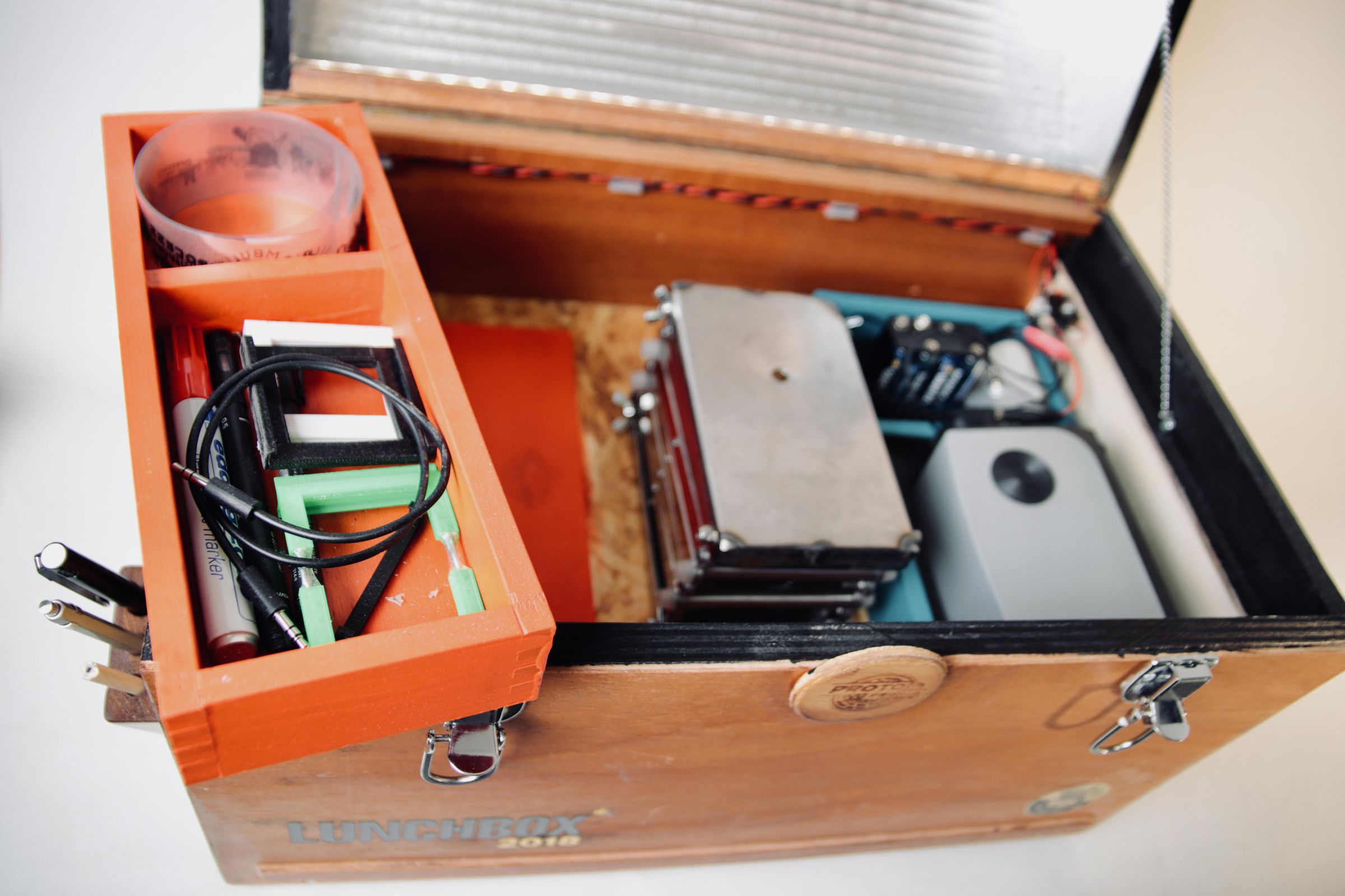 A Maker's Lunch Box : 12 Steps (with Pictures) - Instructables