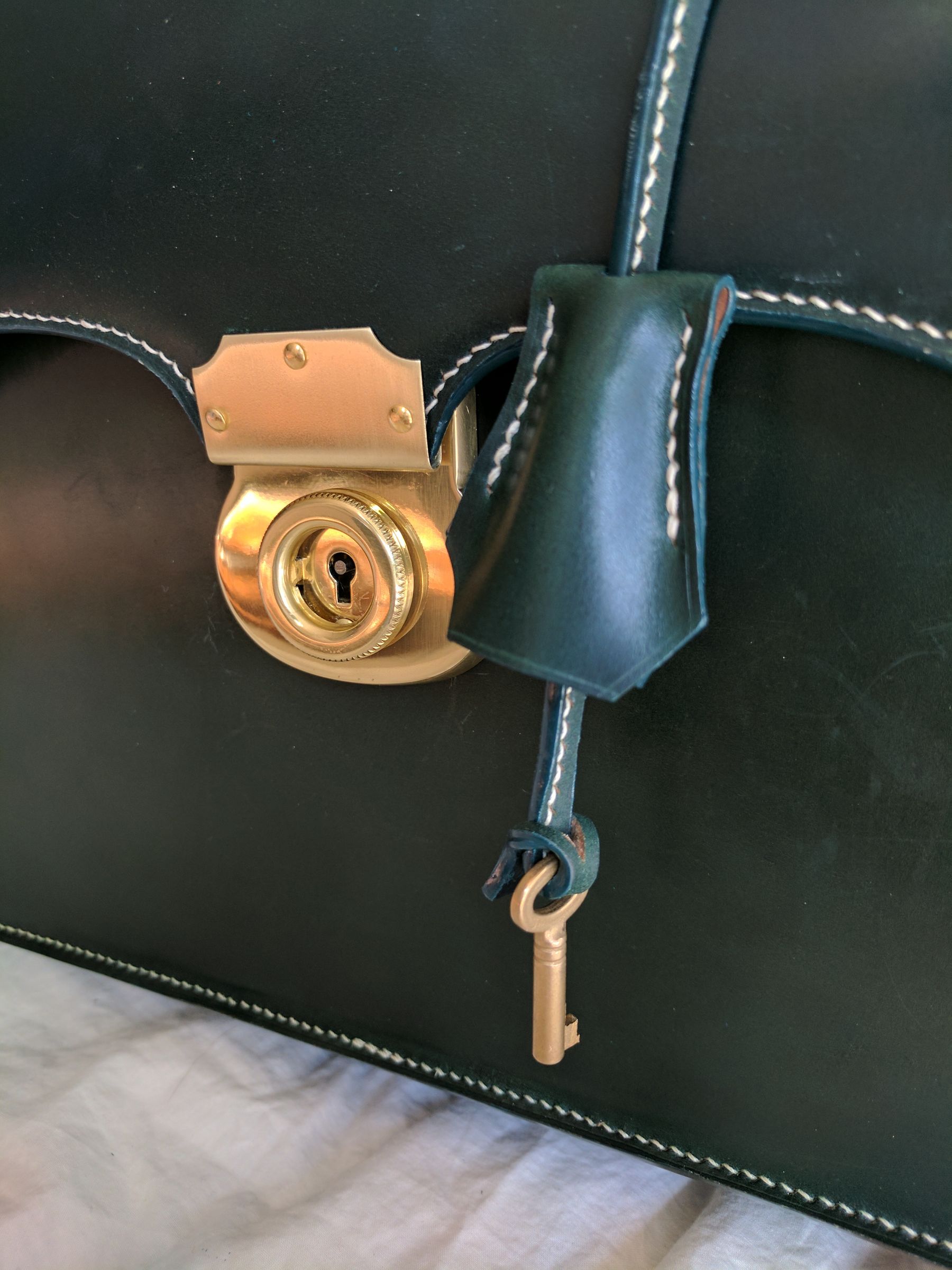 Shell Cordovan Leather Briefcase : 38 Steps (with Pictures) - Instructables