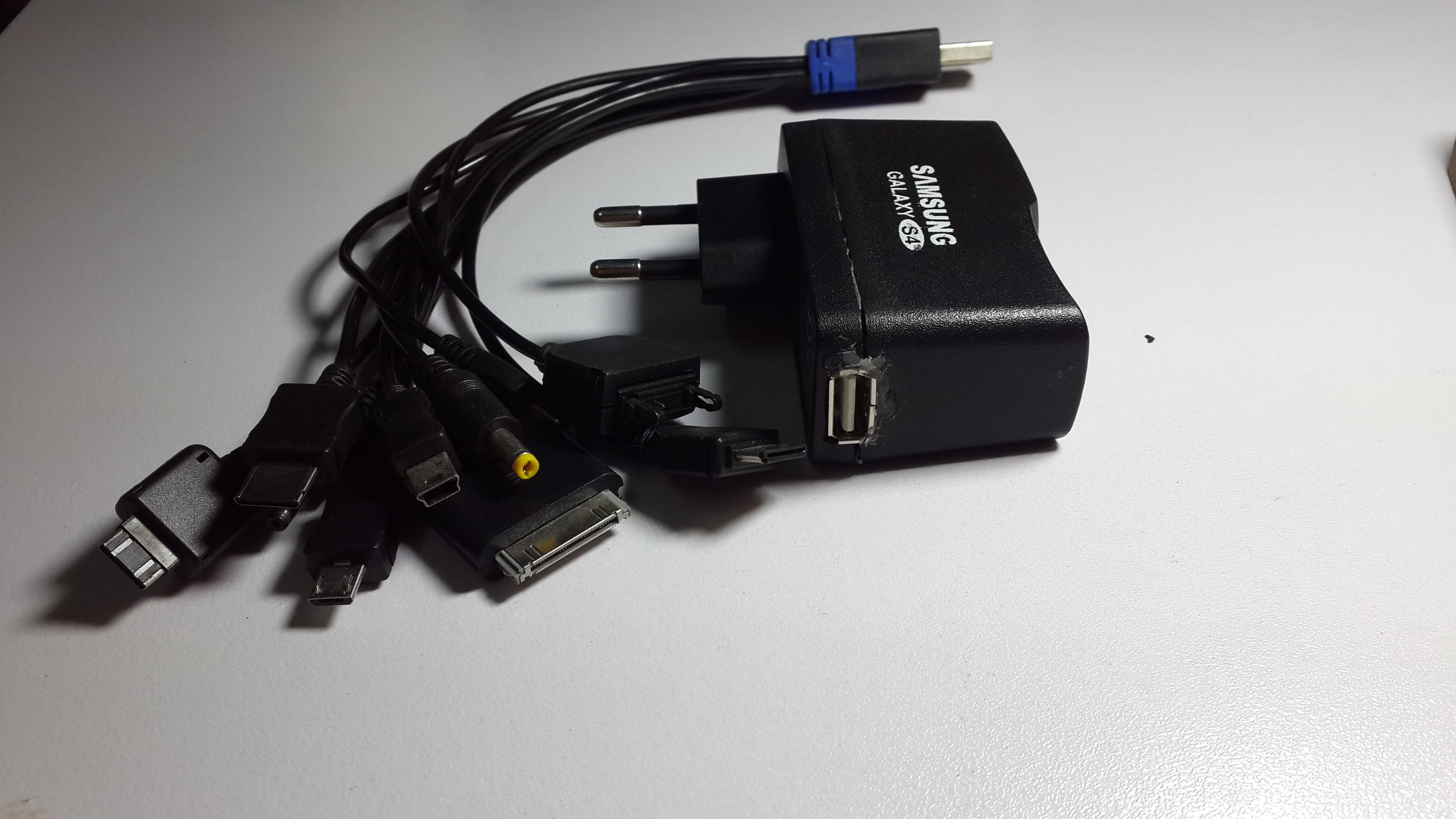 How to Convert Your Old Adapter Into Usb Charger : 9 Steps - Instructables