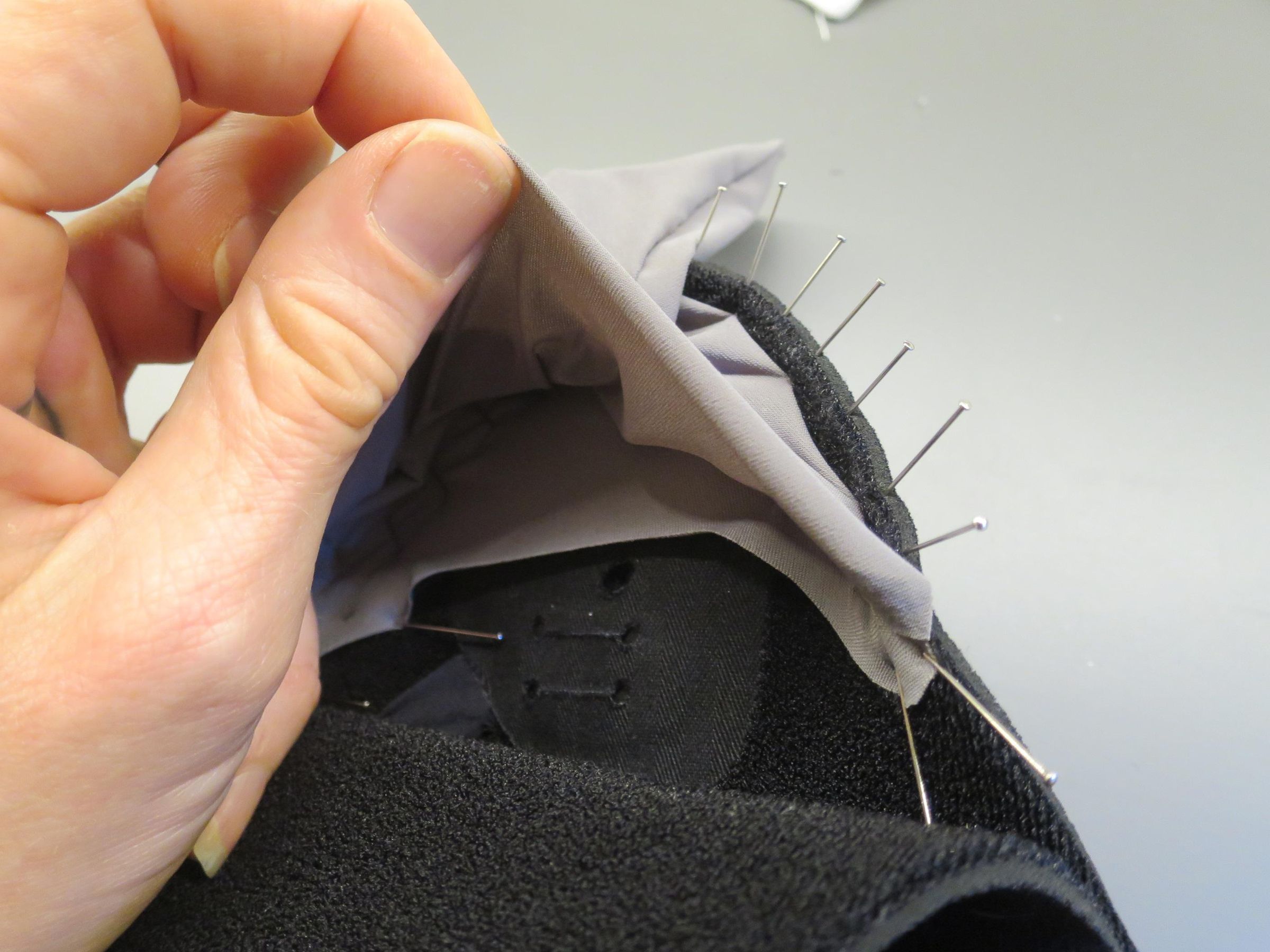 ‘HYBRID’ VR Data Gloves for Meta Quest + Vive Puck : 10 Steps (with ...