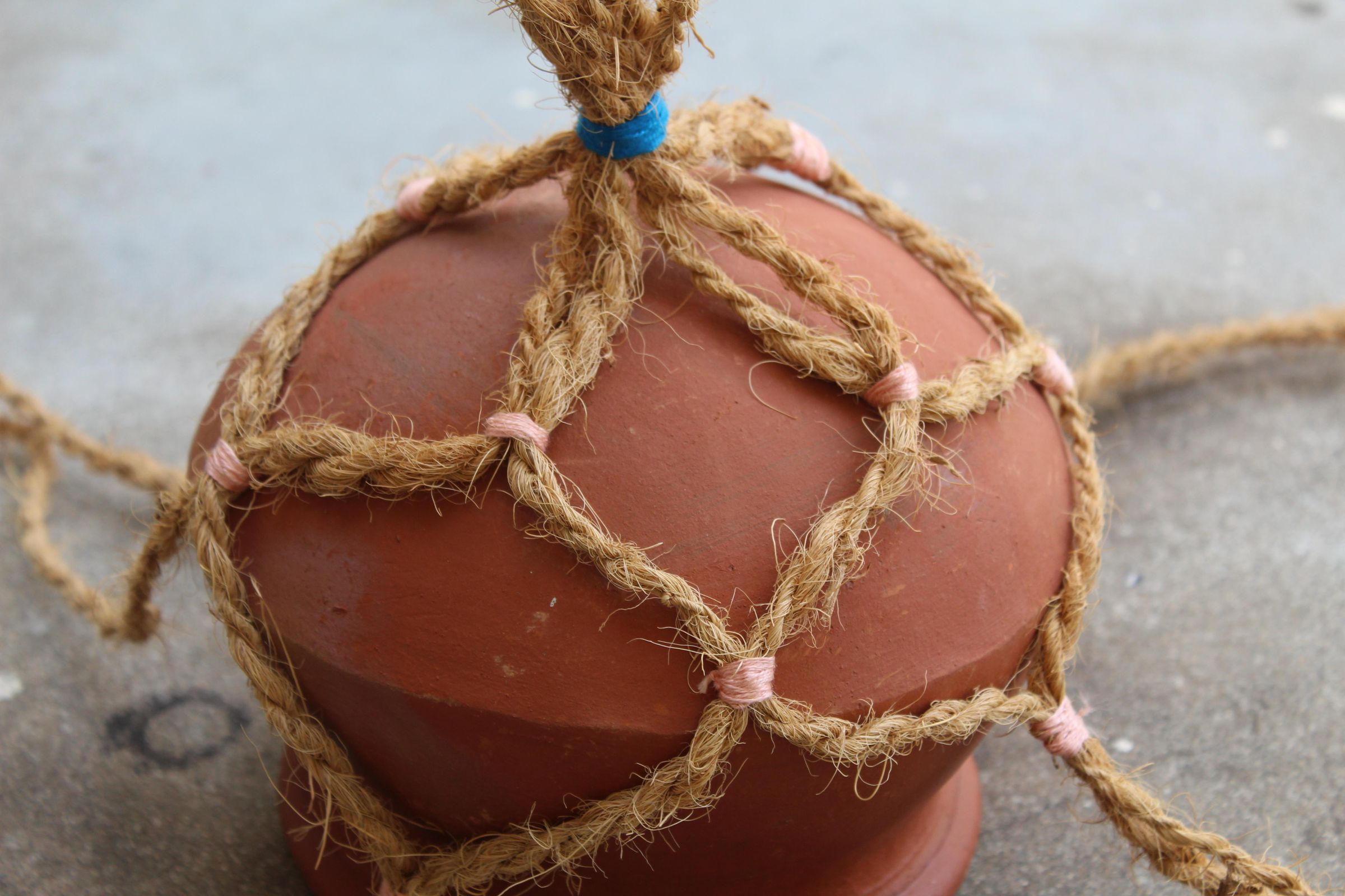 DIY Jute Rope Plant Hanger : 6 Steps (with Pictures) - Instructables