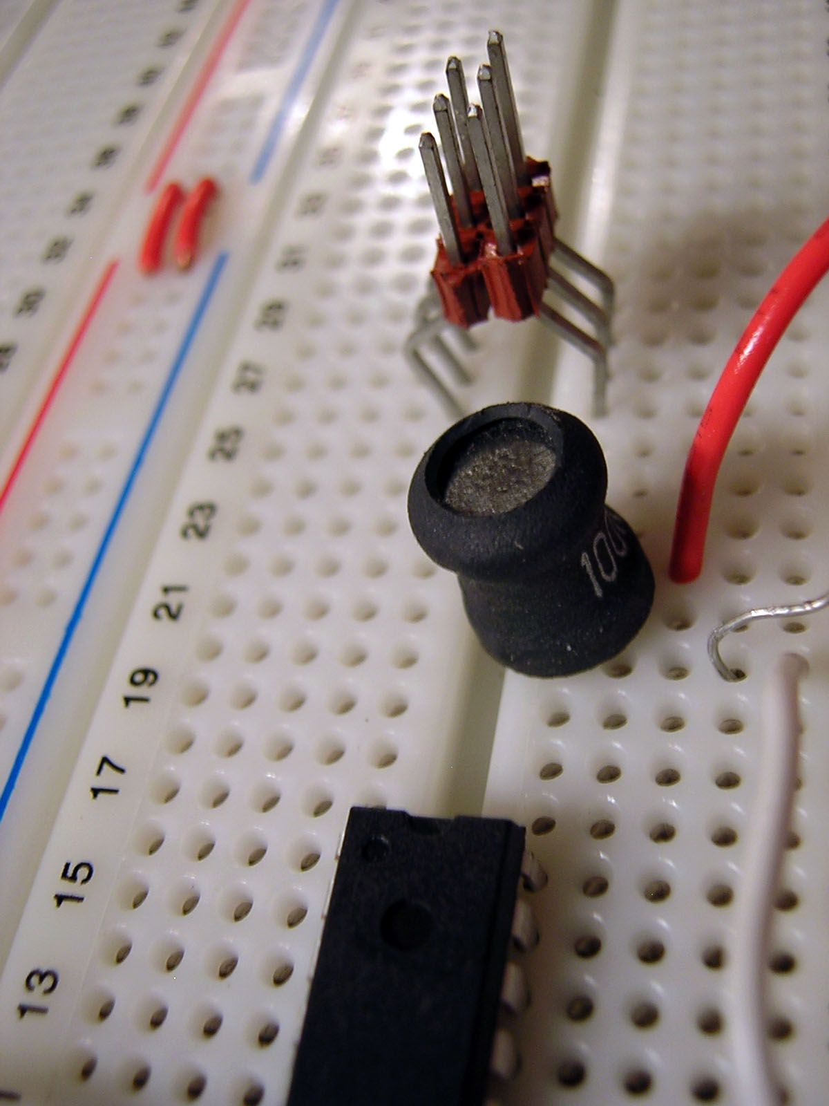 Build a Complete AVR System and Play Mastermind! : 9 Steps - Instructables