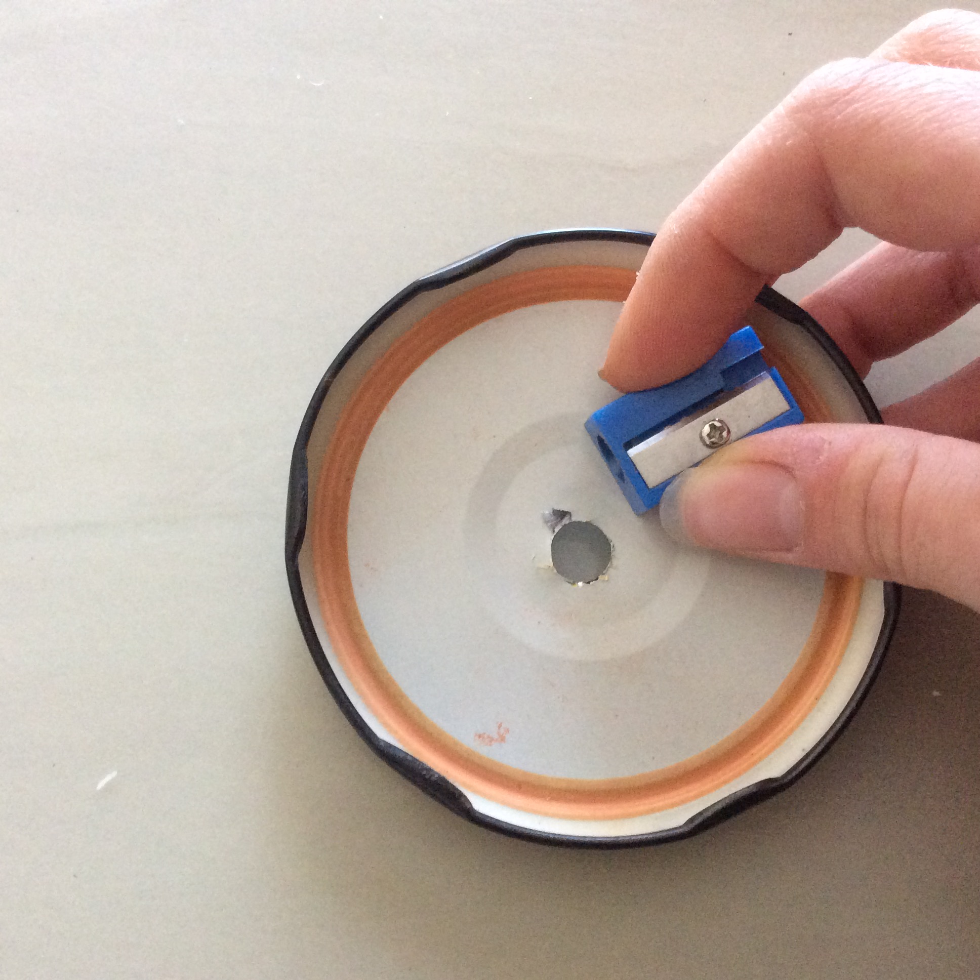 DIY Rustic Mason Jar Pencil Sharpener: the Perfect Gift for Any Artist ...