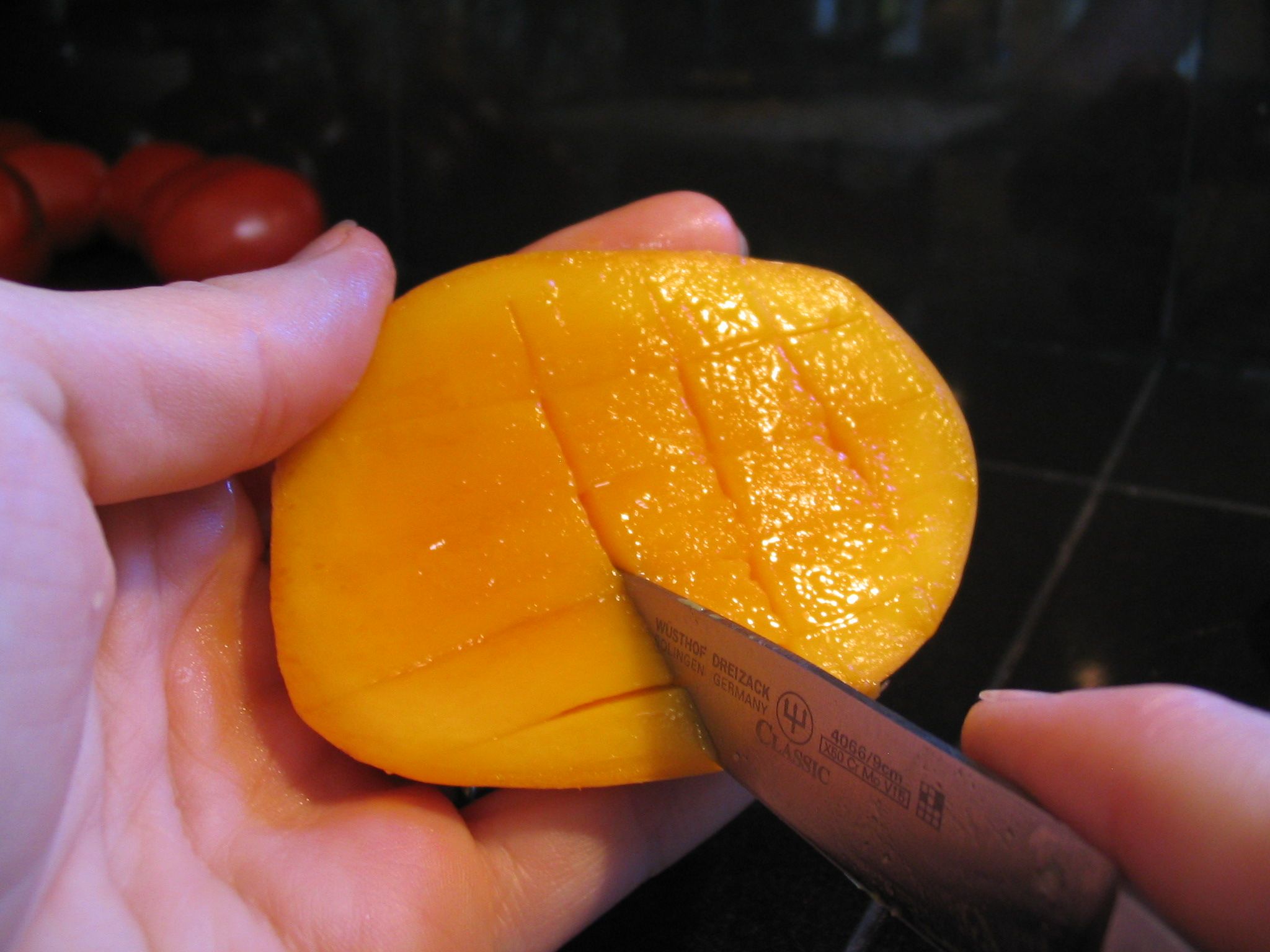 How to Cut a Mango : 5 Steps (with Pictures) - Instructables