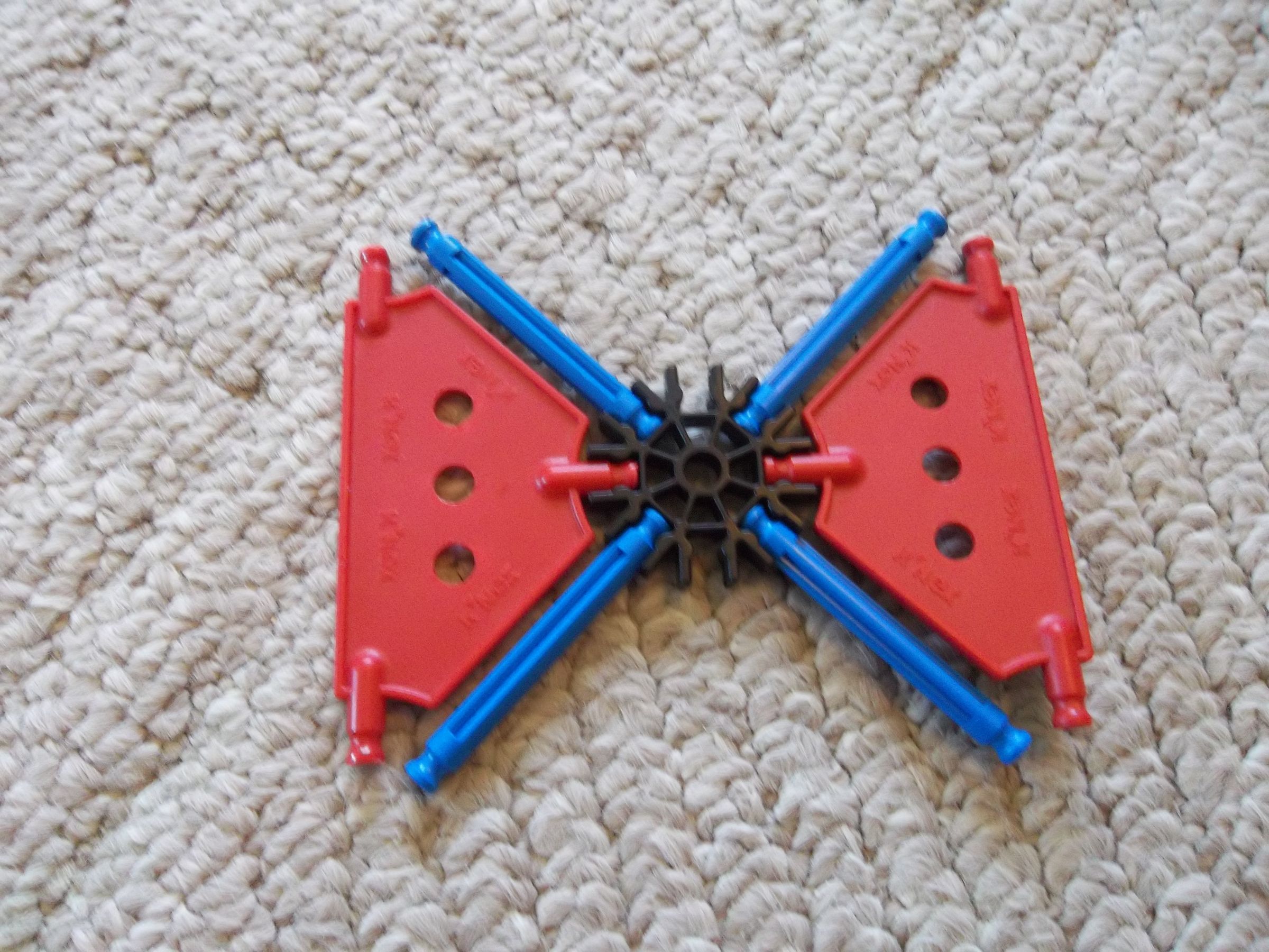 K'nex Foos Hockey Table : 35 Steps - Instructables