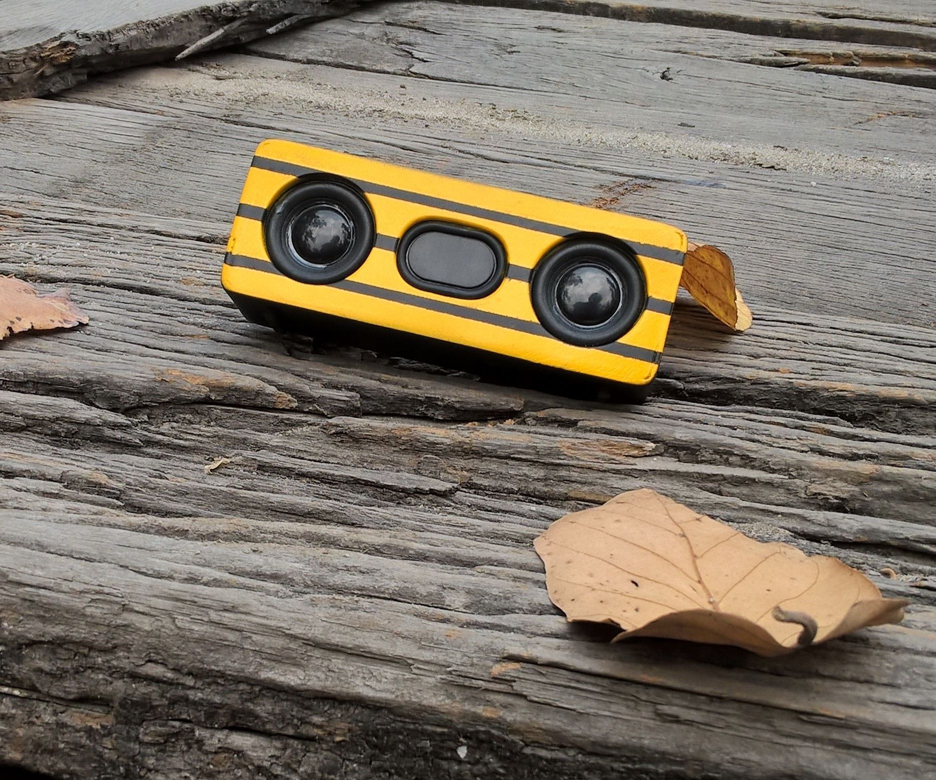 DIY Mini Bluetooth Speaker (BoombeAt :) : 20 Steps (with Pictures ...
