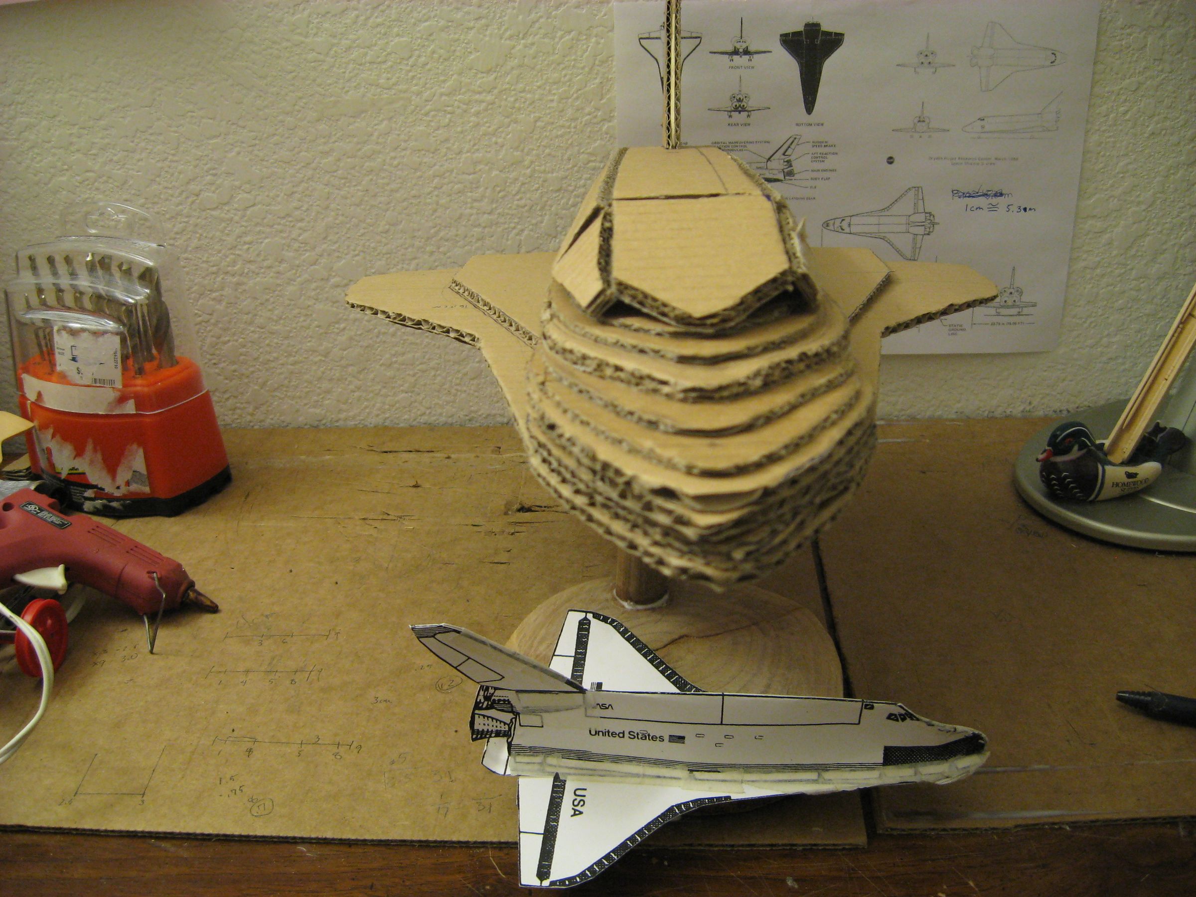 A Space Shuttle : 12 Steps - Instructables