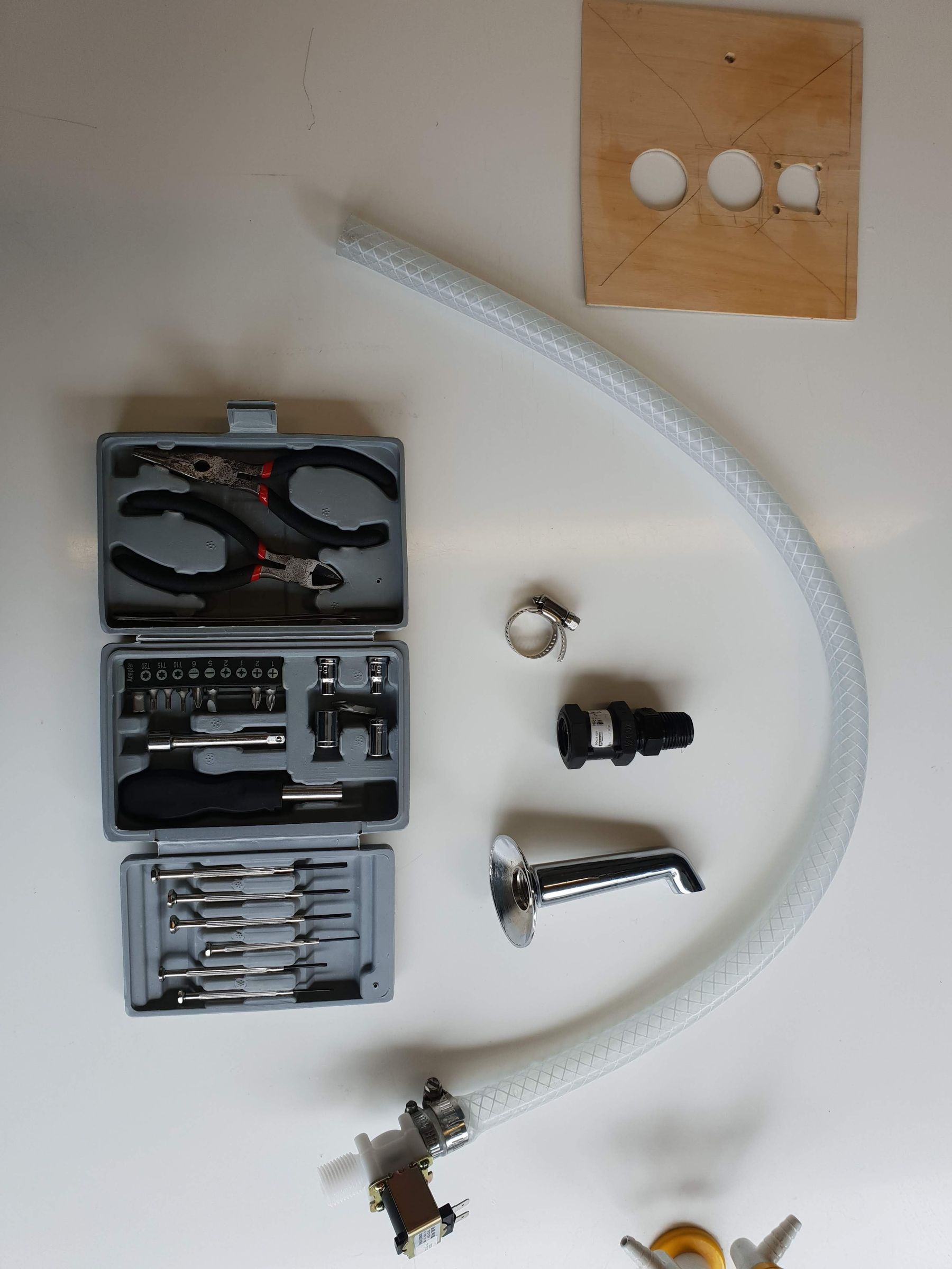 Automatic Arduino Water Dispenser : 9 Steps - Instructables