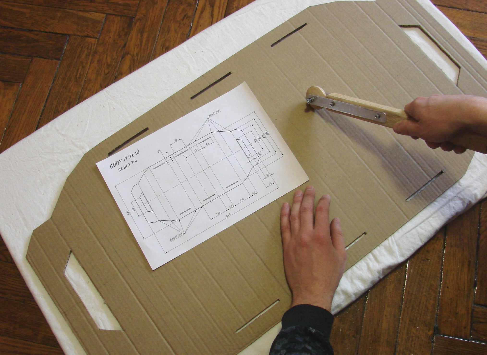 Cardboard Tool Bag : 8 Steps (with Pictures) - Instructables