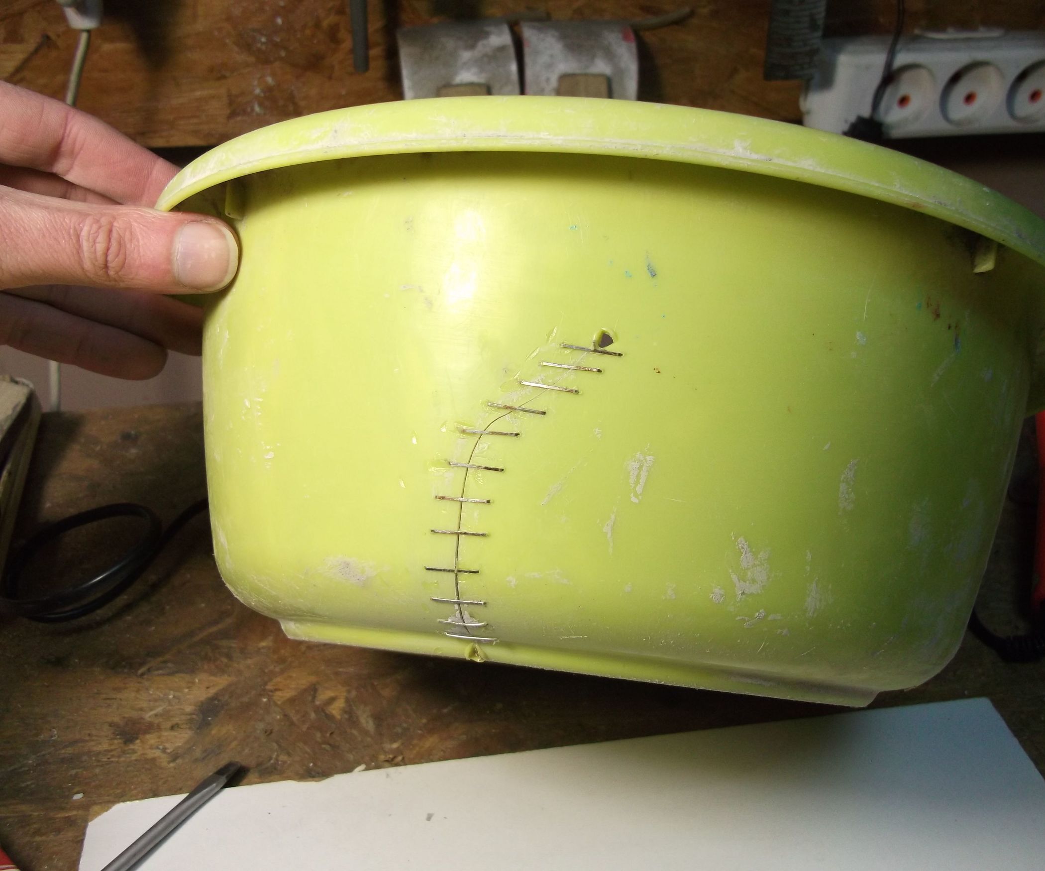 Stitching Cracked Plastic With Hot Staples : 12 Steps (with Pictures ...