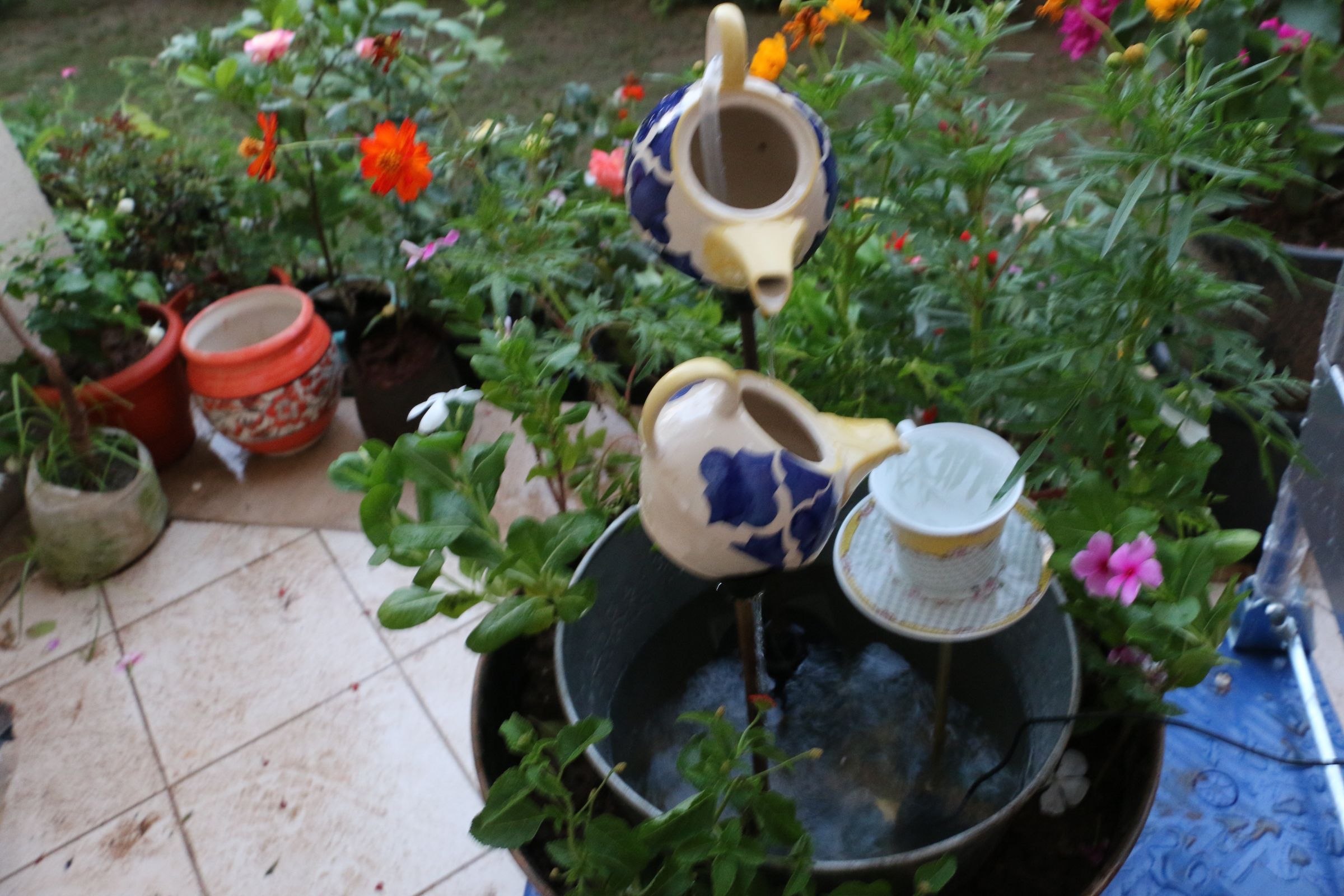 Tea Pot Fountain Planter : 4 Steps - Instructables