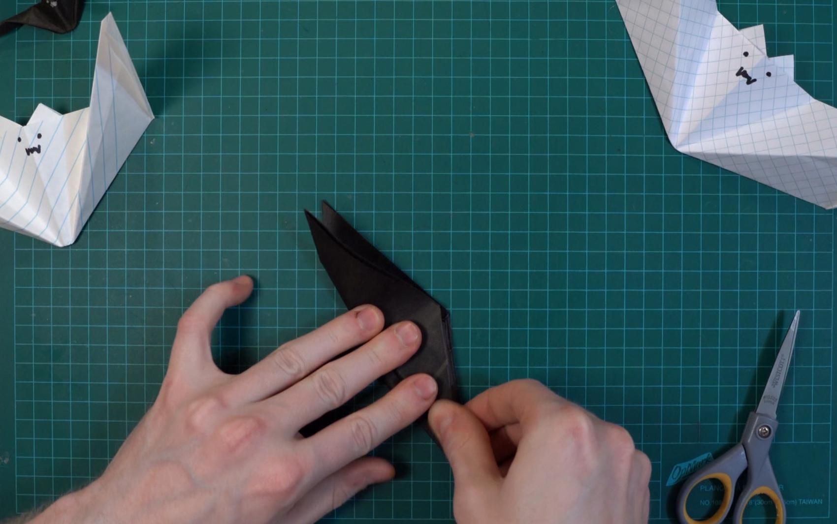 How to Make a Origami Bats : 7 Steps (with Pictures) - Instructables