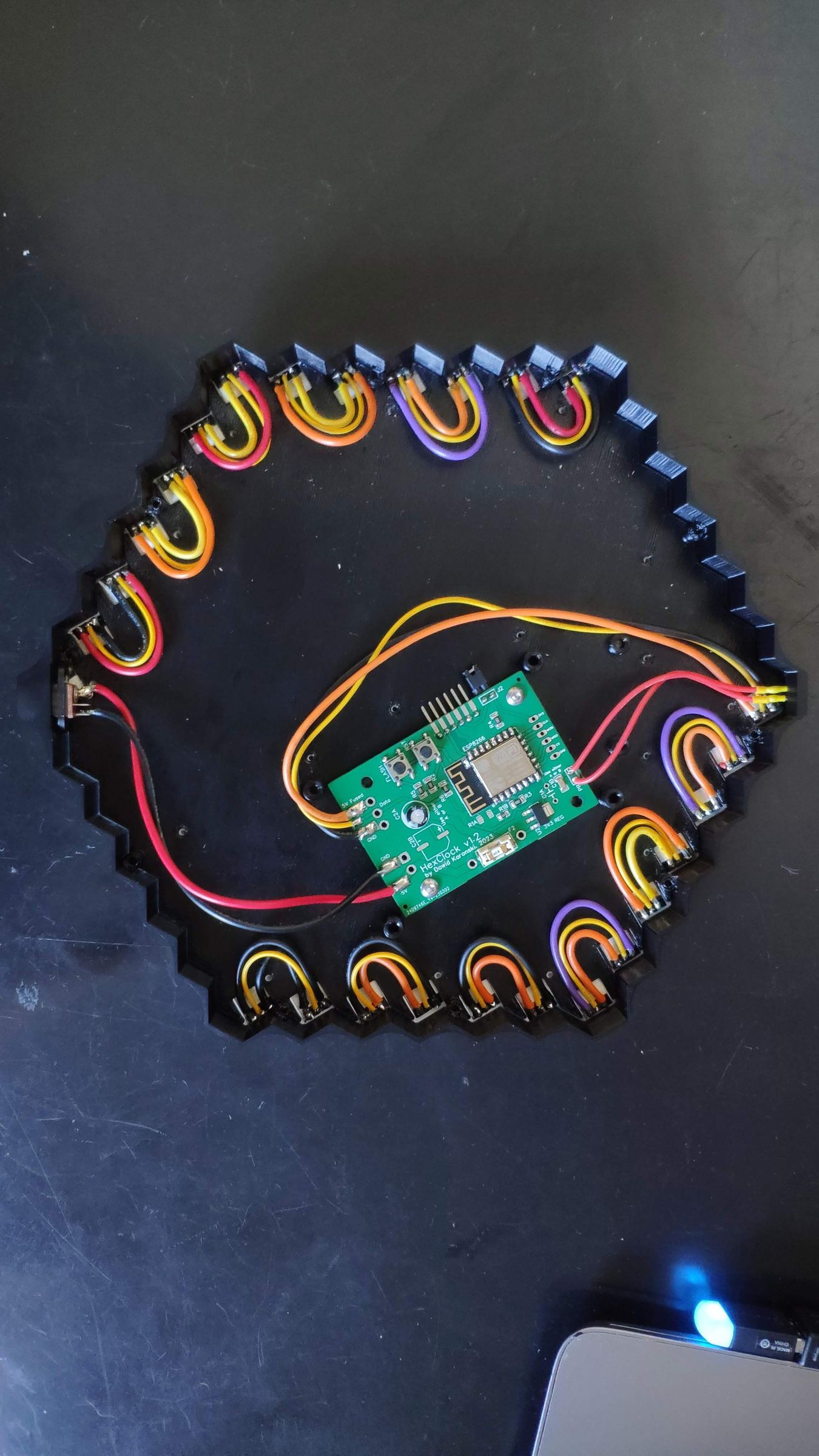 LED Hexagon Wall Clock : 9 Steps (with Pictures) - Instructables