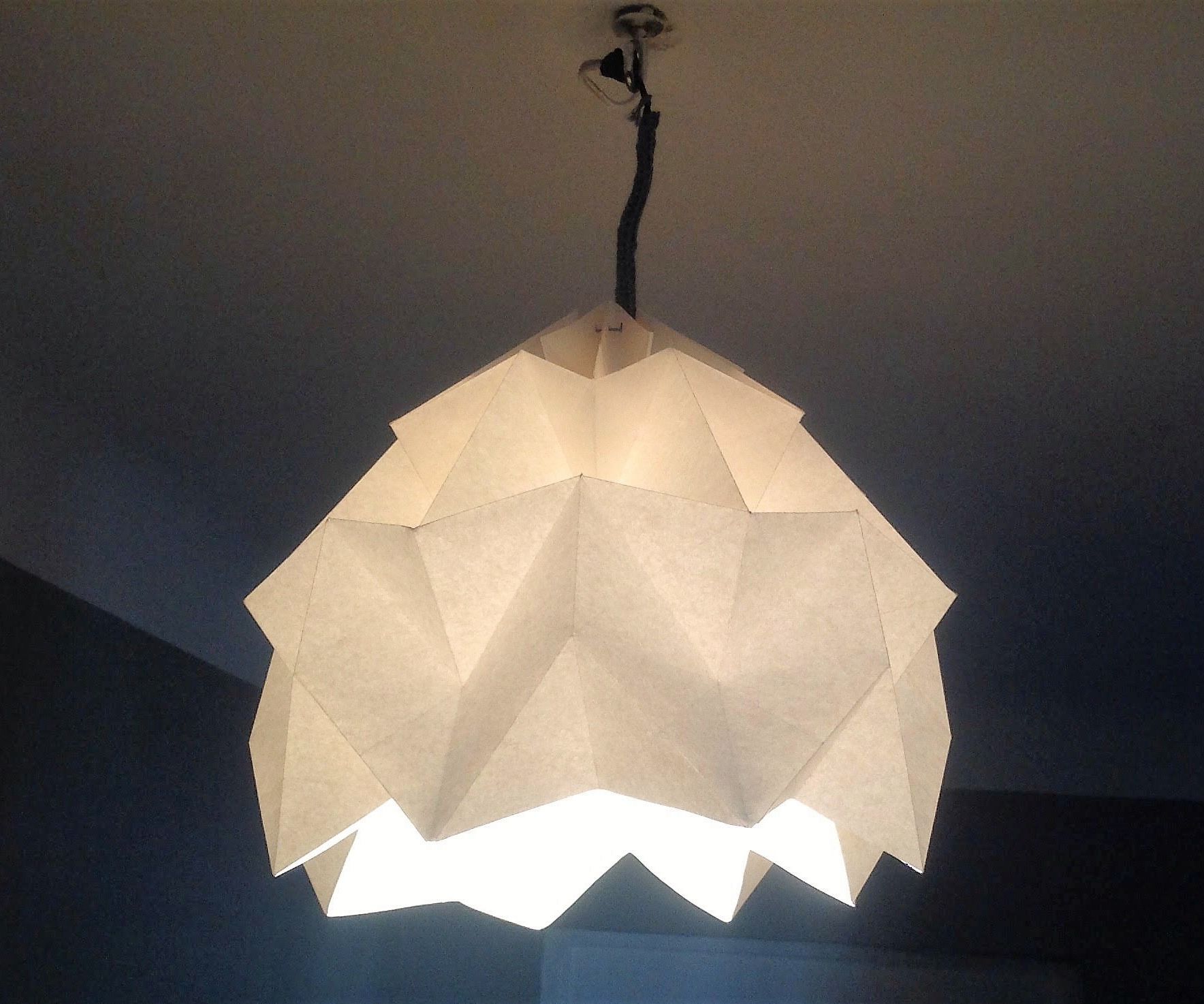 Origami Suspension Lamp : 8 Steps (with Pictures) - Instructables