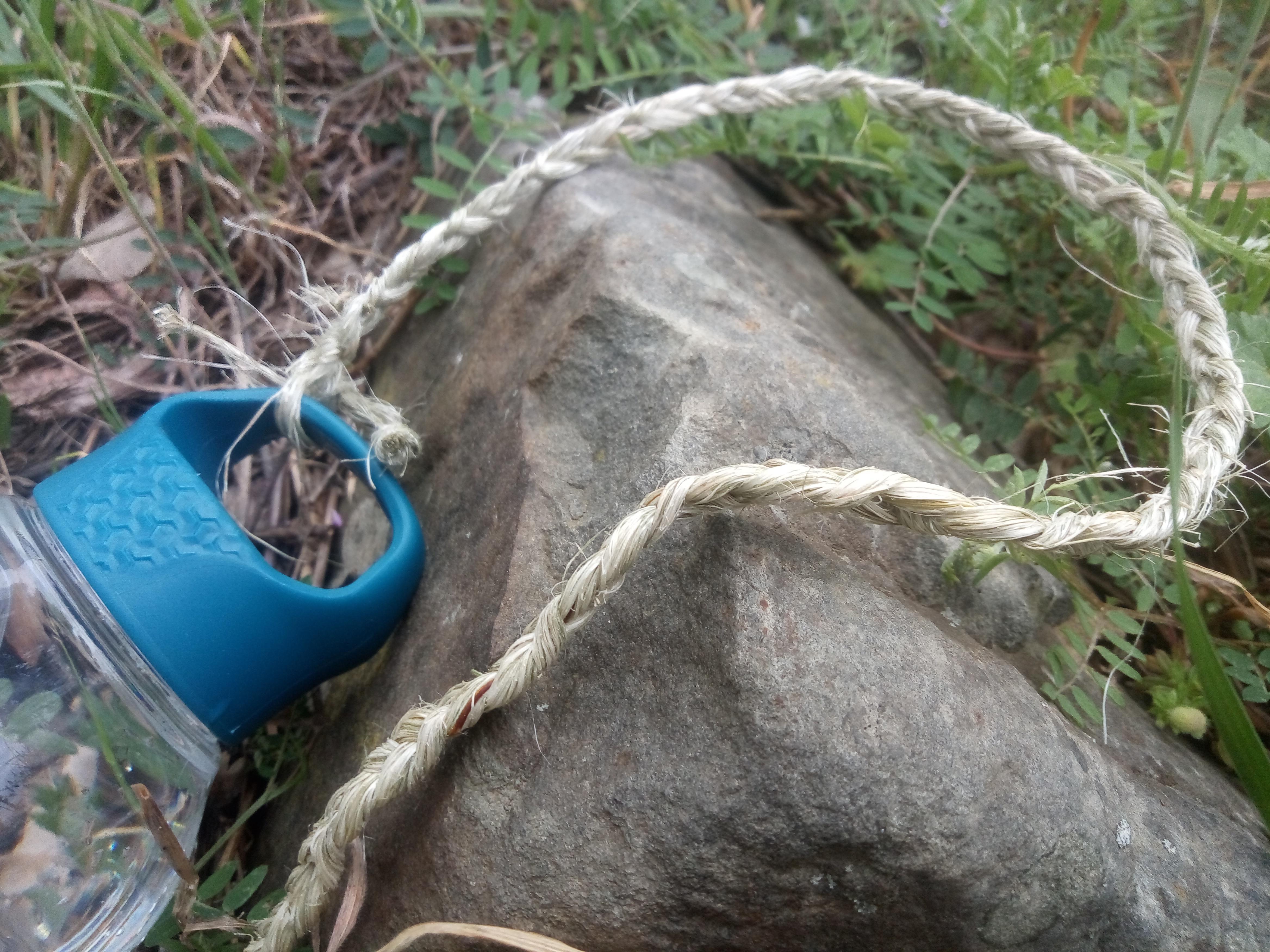 How to Make Rope / String With Natural Plant Fibers : 6 Steps (with ...