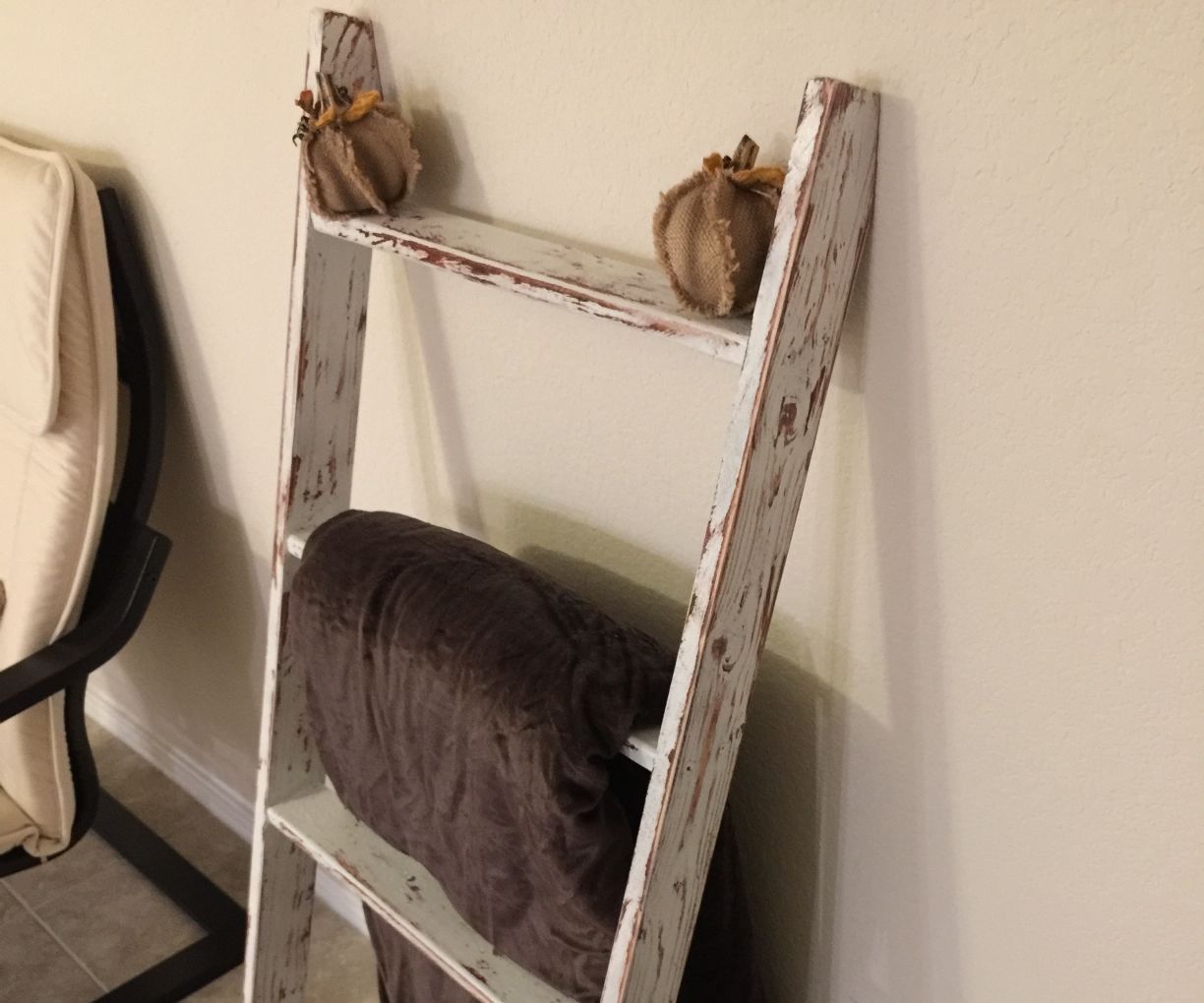 Rustic Blanket Ladder : 9 Steps (with Pictures) - Instructables