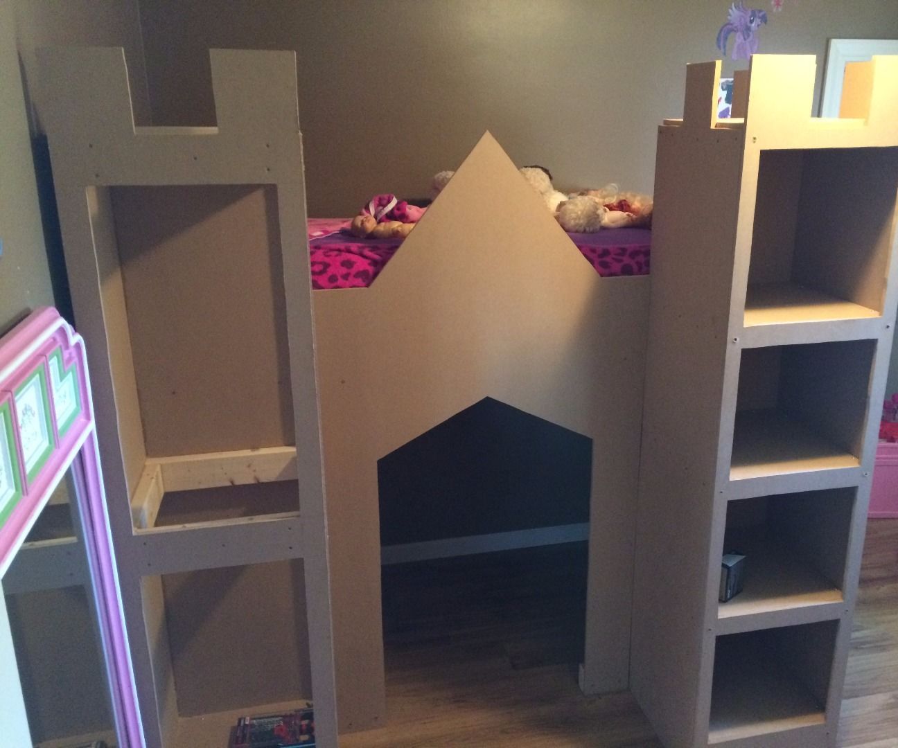 Princess Castle Bed/Playset : 6 Steps - Instructables
