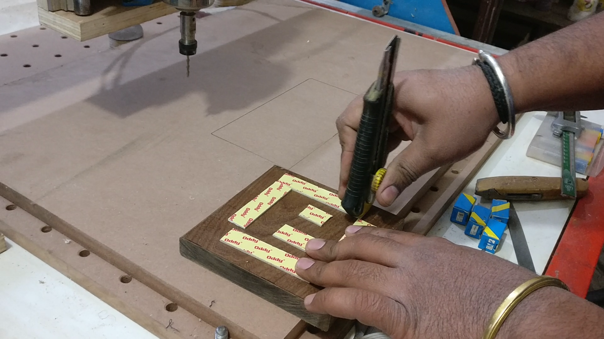 RGB Alienware Headphone Stand : 13 Steps (with Pictures) - Instructables