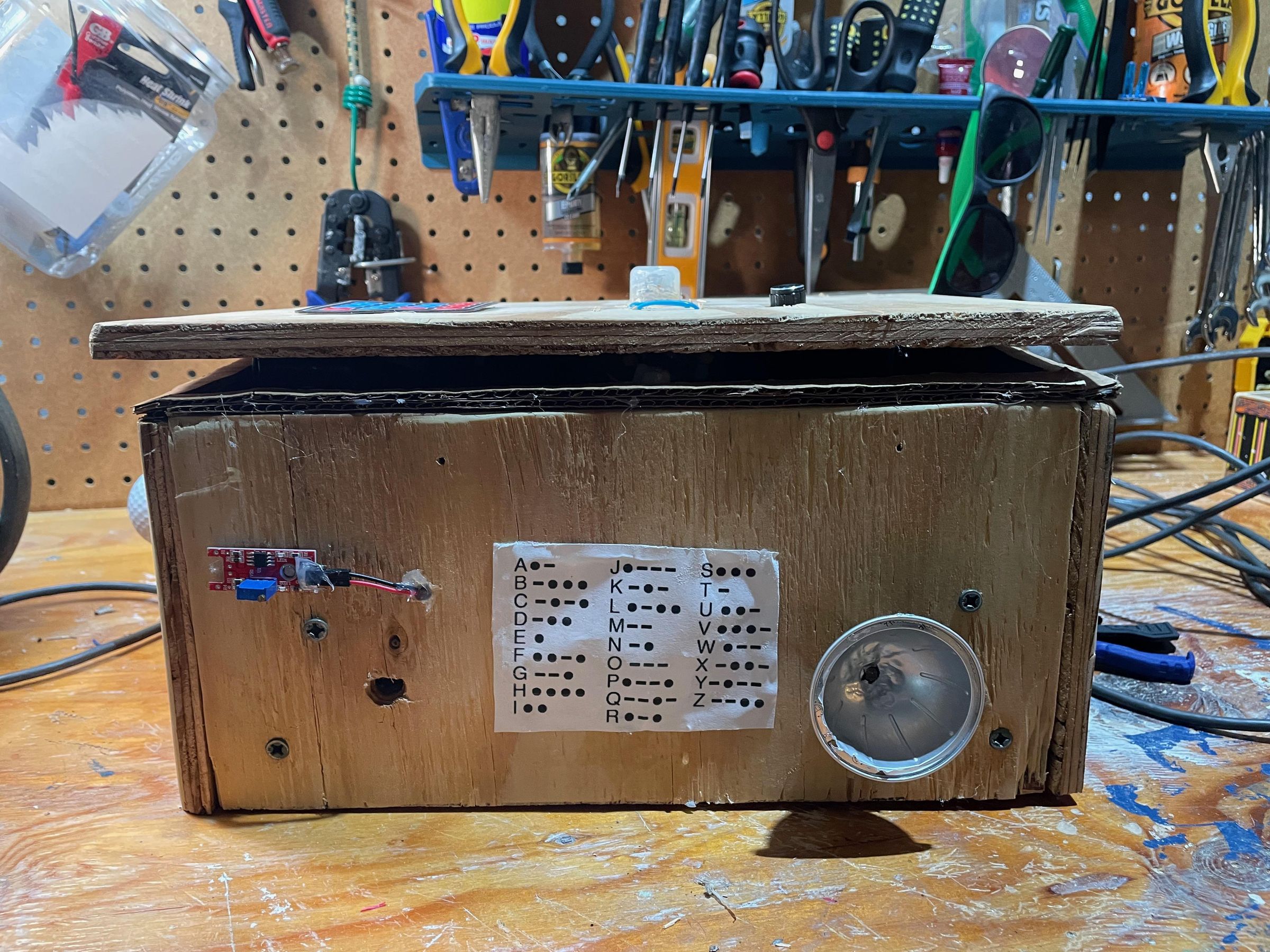 The Ultimate Electronic Puzzle Box : 11 Steps - Instructables