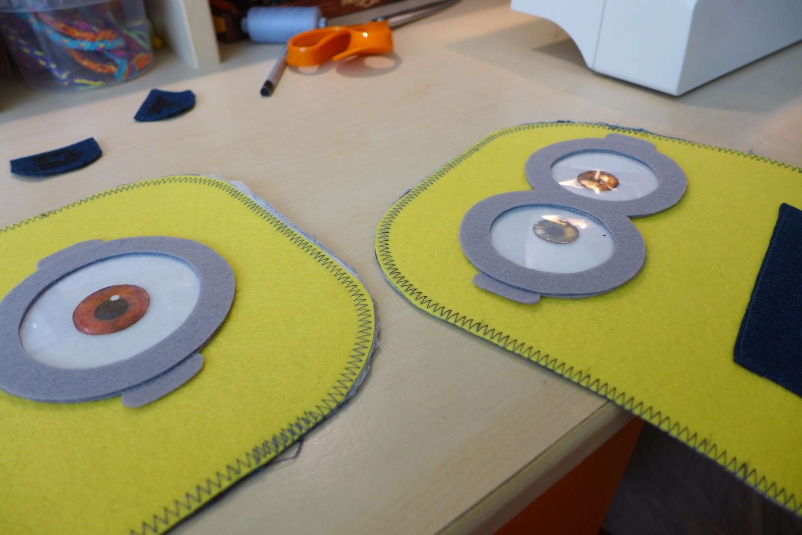 Minion Shoulder Bags : 11 Steps (with Pictures) - Instructables