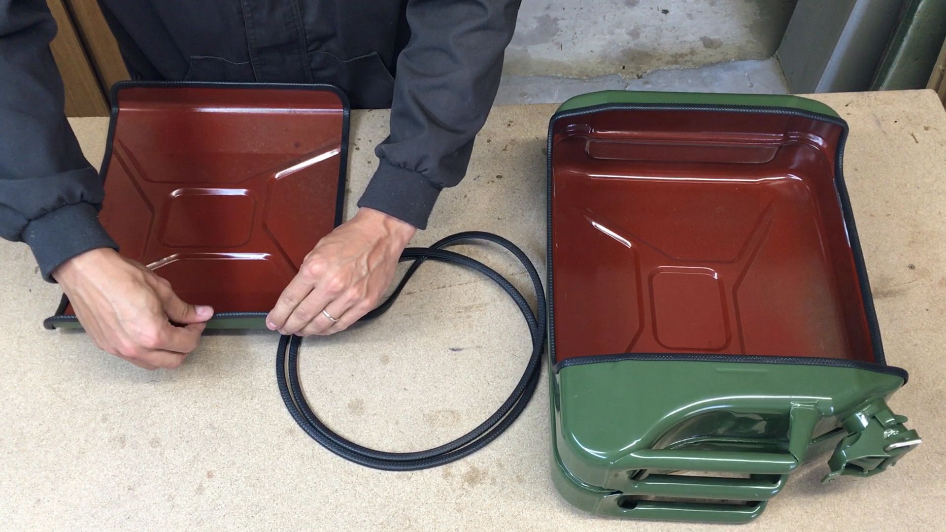 How to Make a Mini Bar From Jerry Can : 10 Steps (with Pictures ...