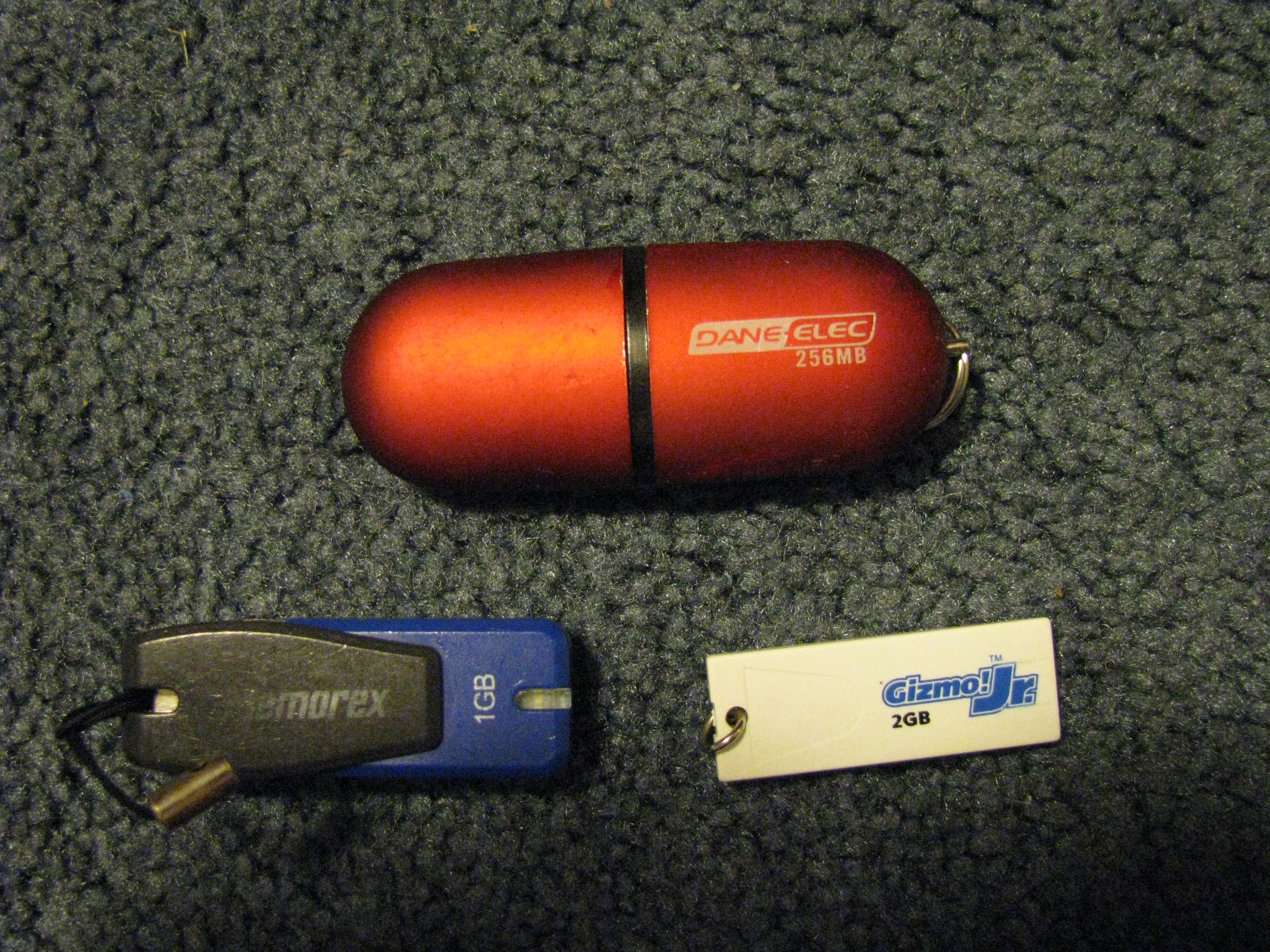 How-To: Altoids Tin USB Drive Protector/Carrying Case : 5 Steps ...