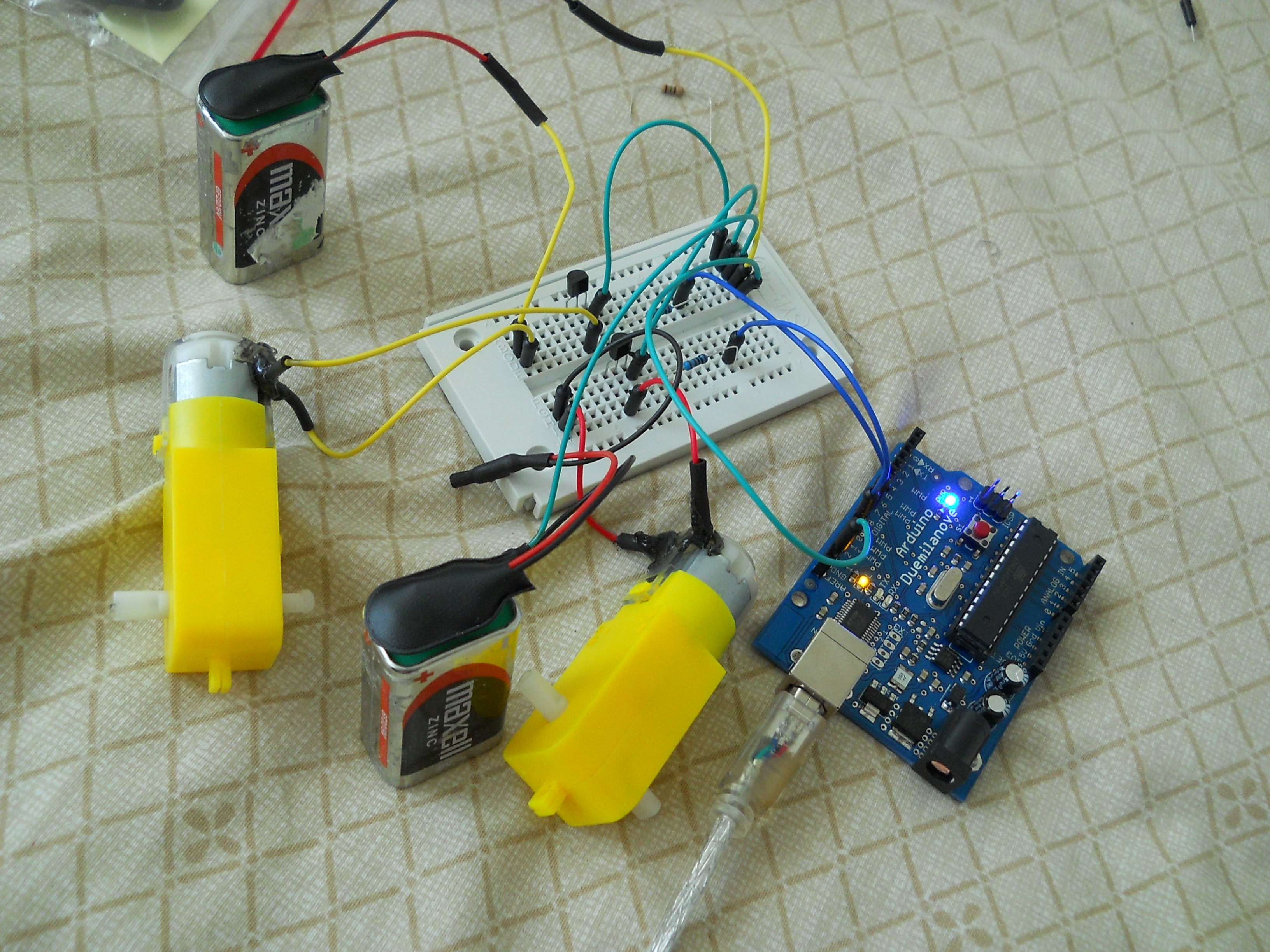 Remote Controlled Arduino Car - Instructables