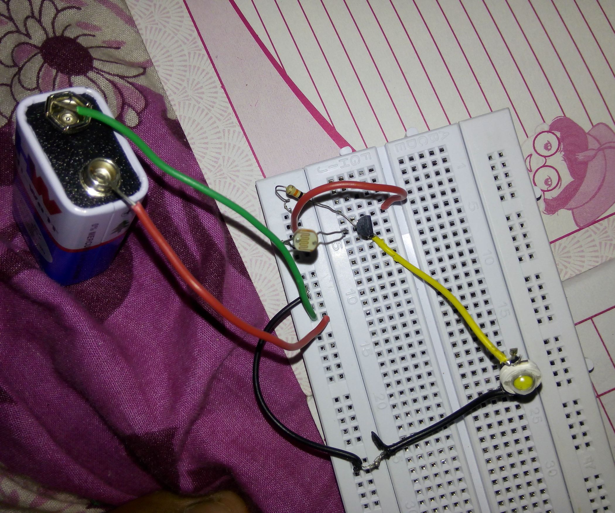 Automatic Night Light : 3 Steps - Instructables