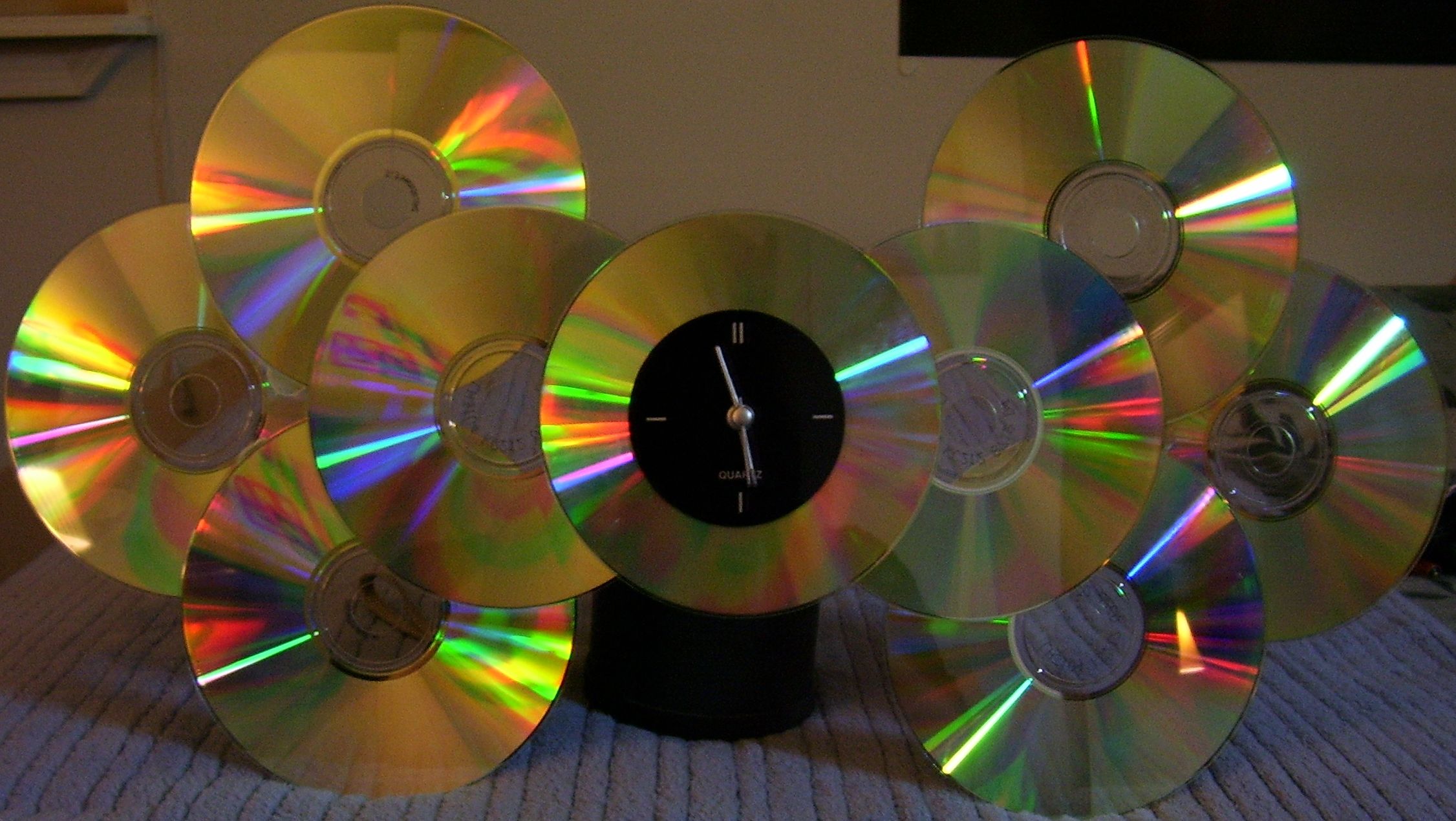 Recycled Cd Clock - Instructables