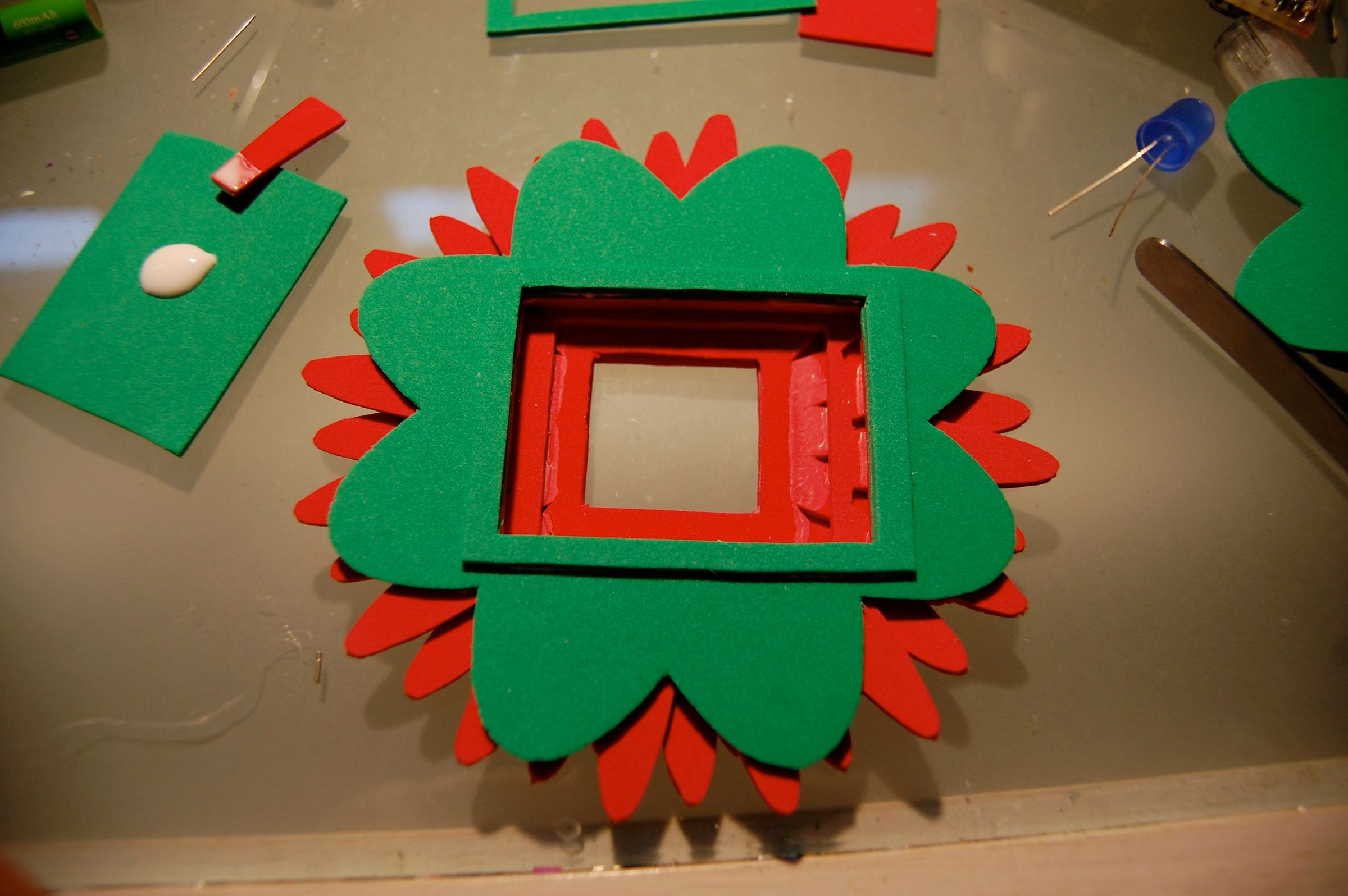 Solar Powered Digital Picture Frame : 11 Steps (with Pictures ...