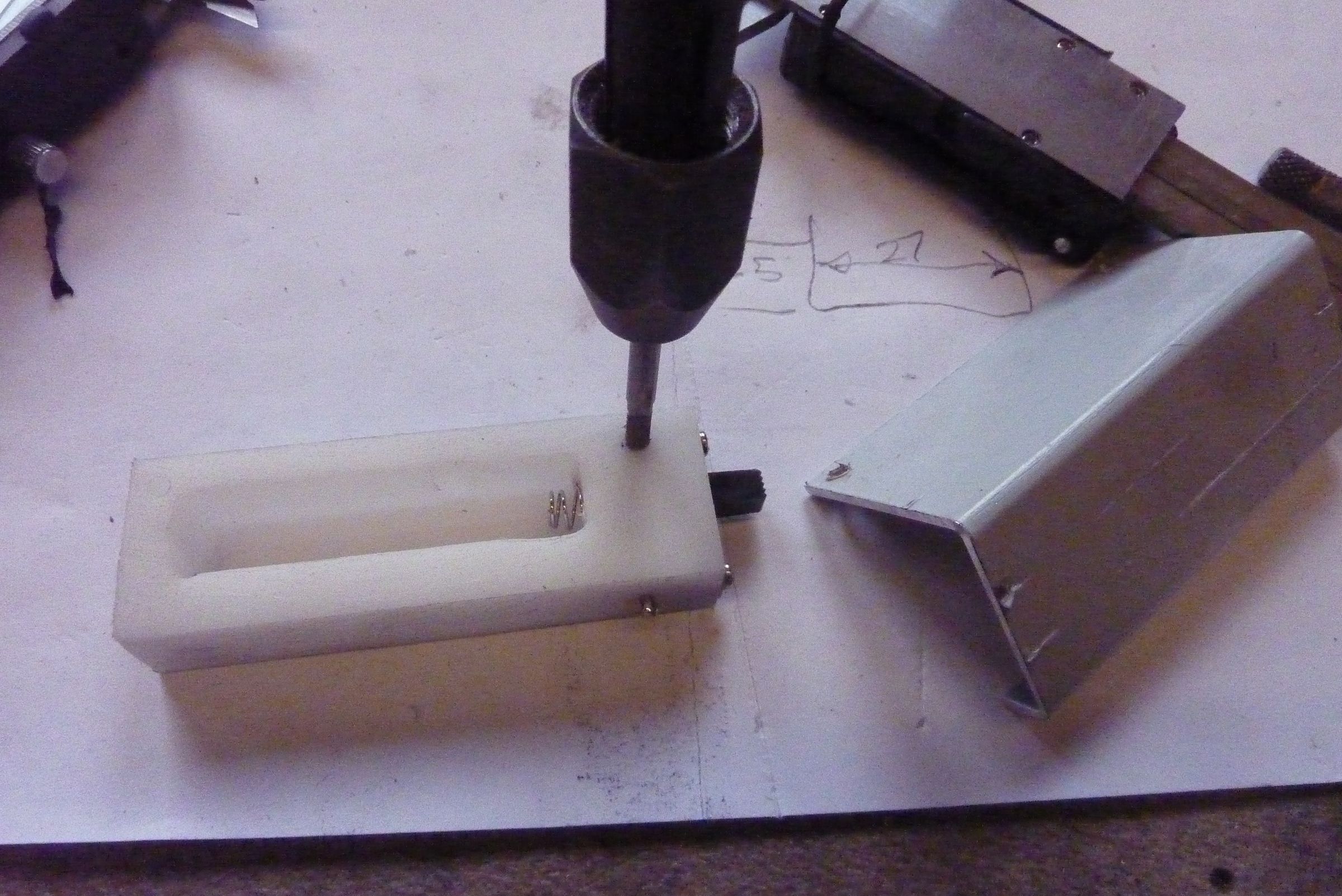 Vernier Caliper Battery Fix : 8 Steps - Instructables