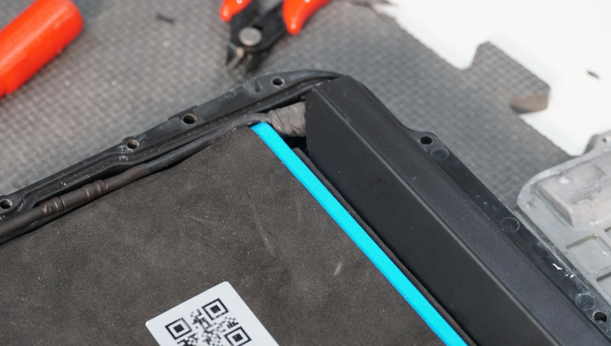 Onewheel Pint Battery Upgrade - Extended Range : 7 Steps (with Pictures ...