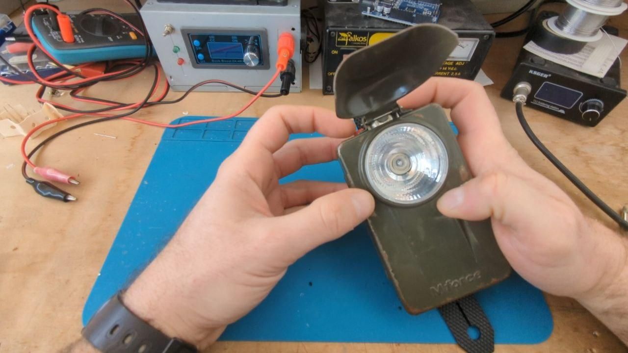 Vintage Military Flashlight Upgrade : 5 Steps (with Pictures) - Instructables