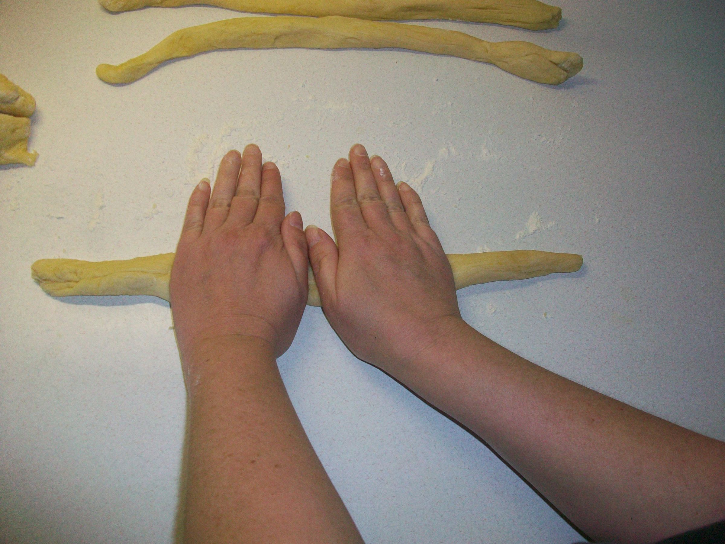 How to Braid Challah - 6 Strand Method : 3 Steps - Instructables