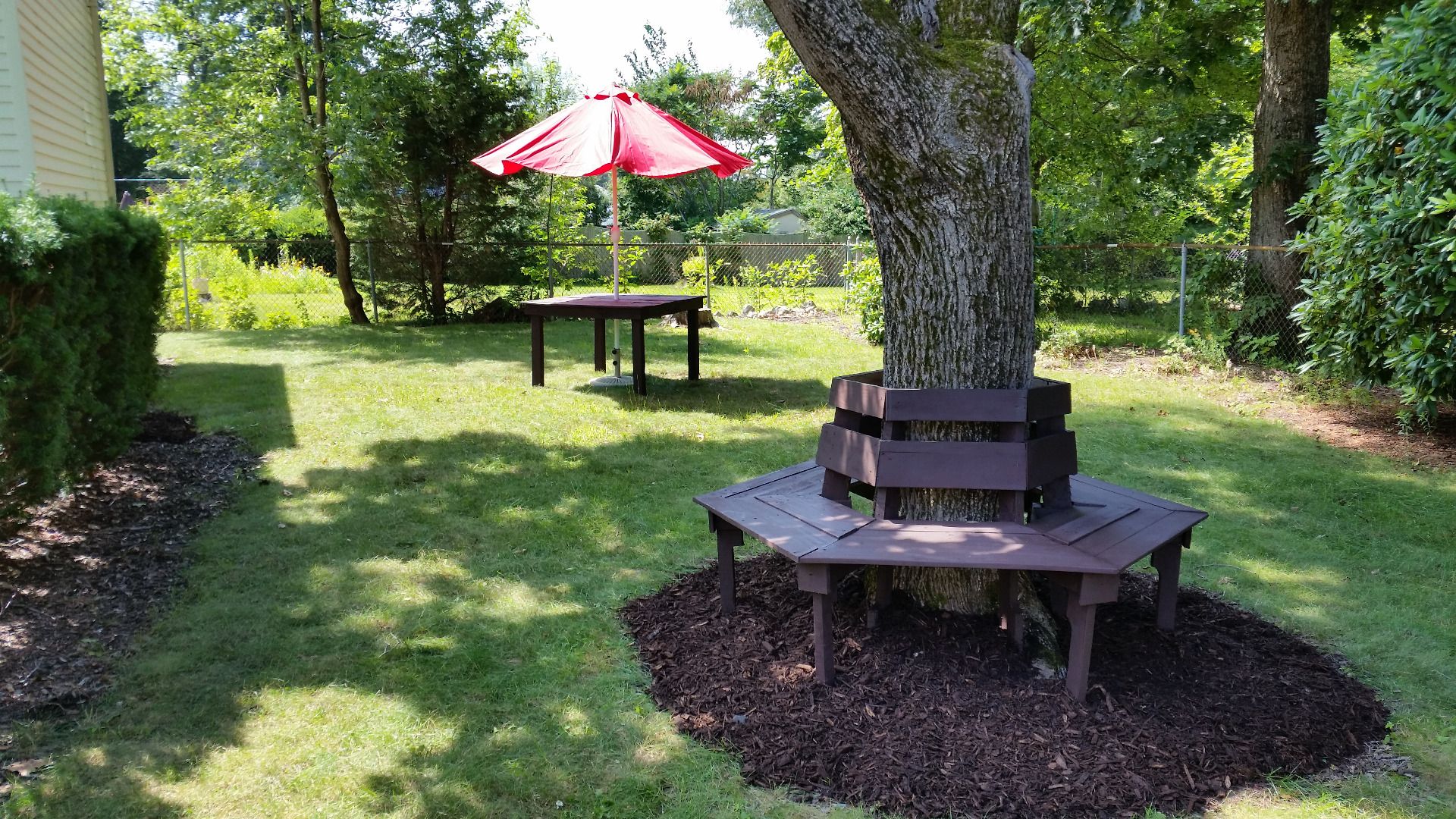 DIY Hexagonal Tree Bench From Wood Pallets - 100% Pallet Wood : 12 ...