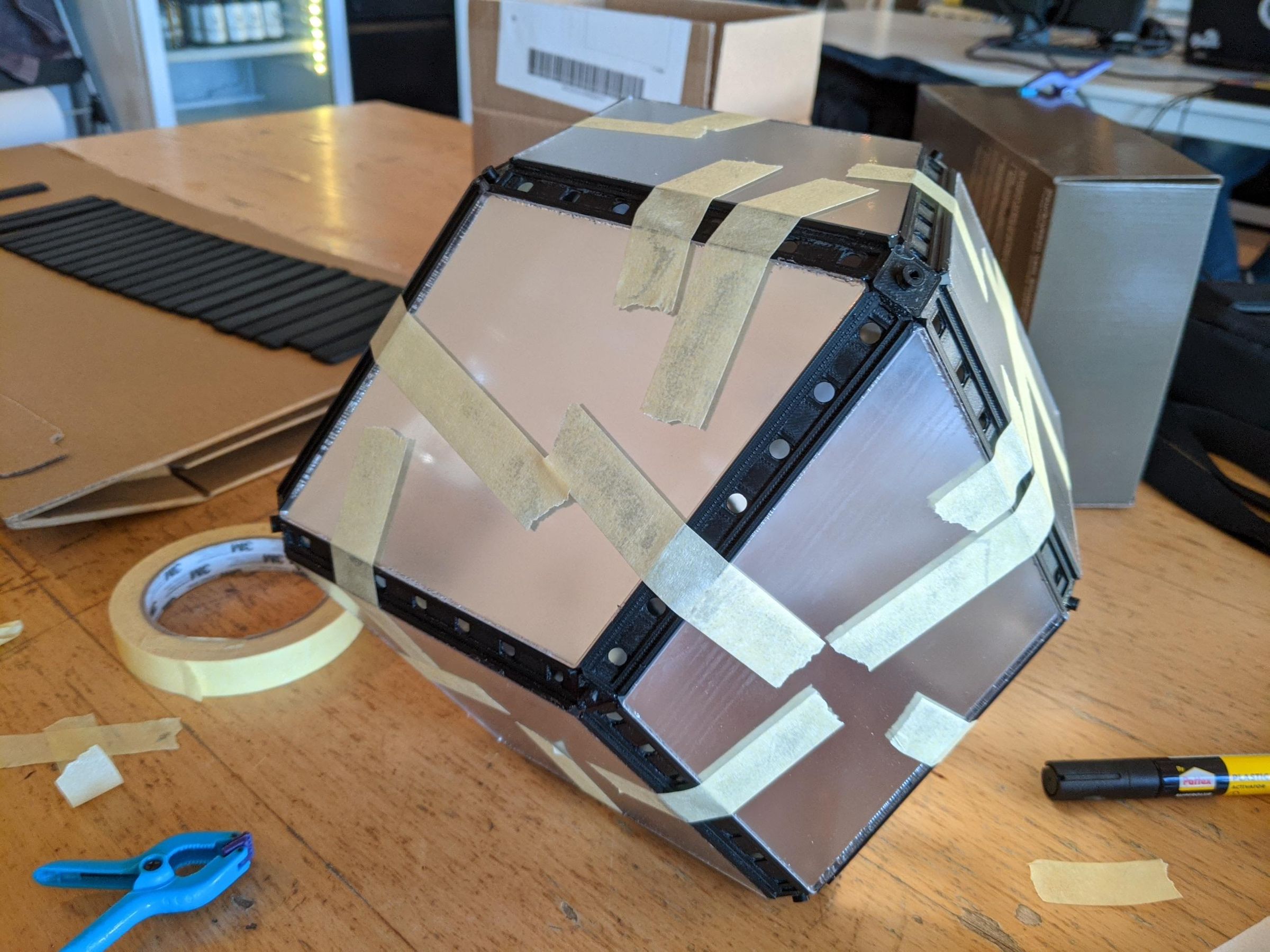 Rhombic Dodecahedron Infinity Lamp : 11 Steps (with Pictures ...