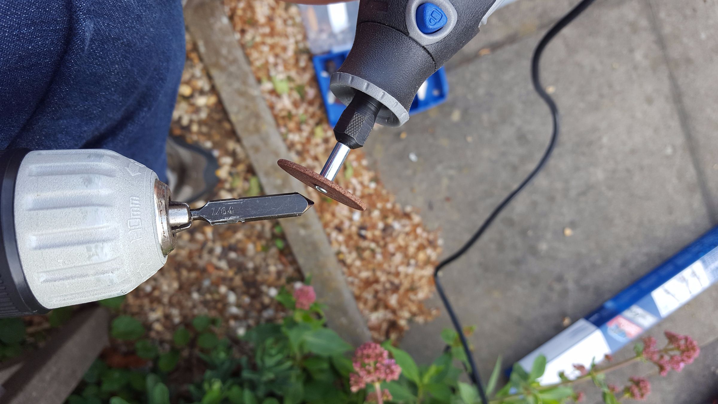 Multitool Glass Breaker : 4 Steps (with Pictures) - Instructables