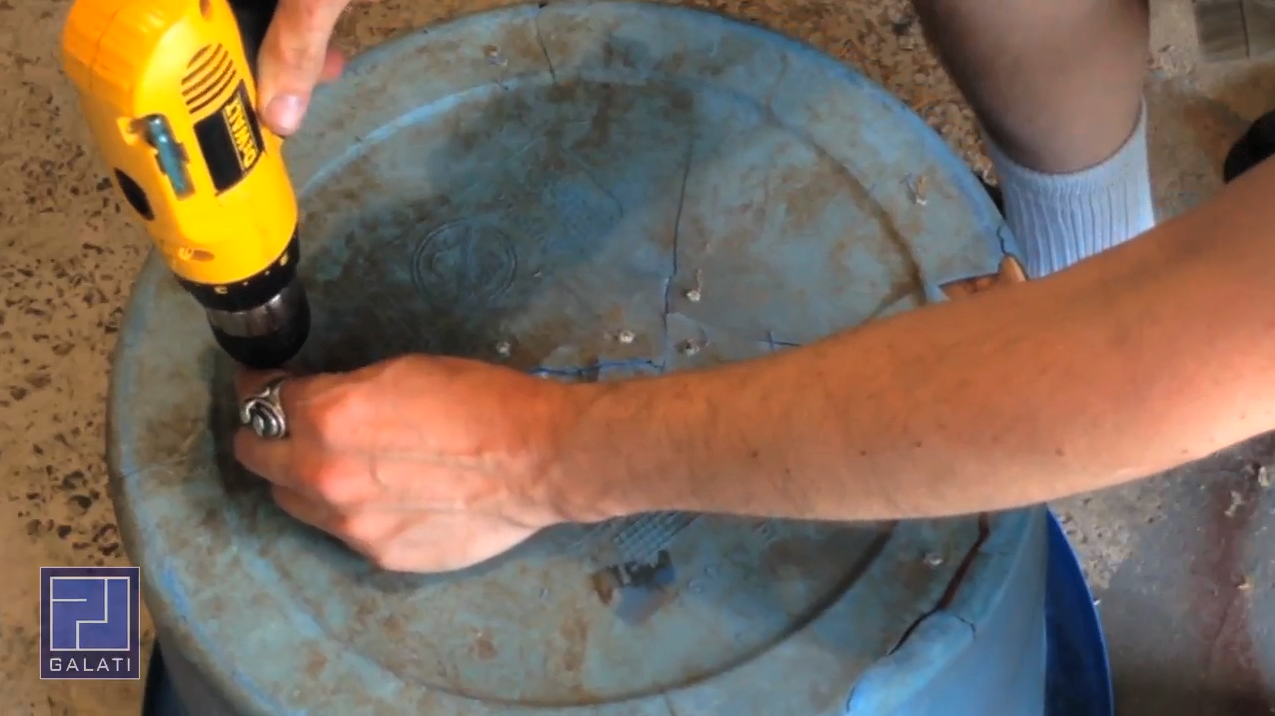 Fix a Cracked Bucket : 8 Steps (with Pictures) - Instructables