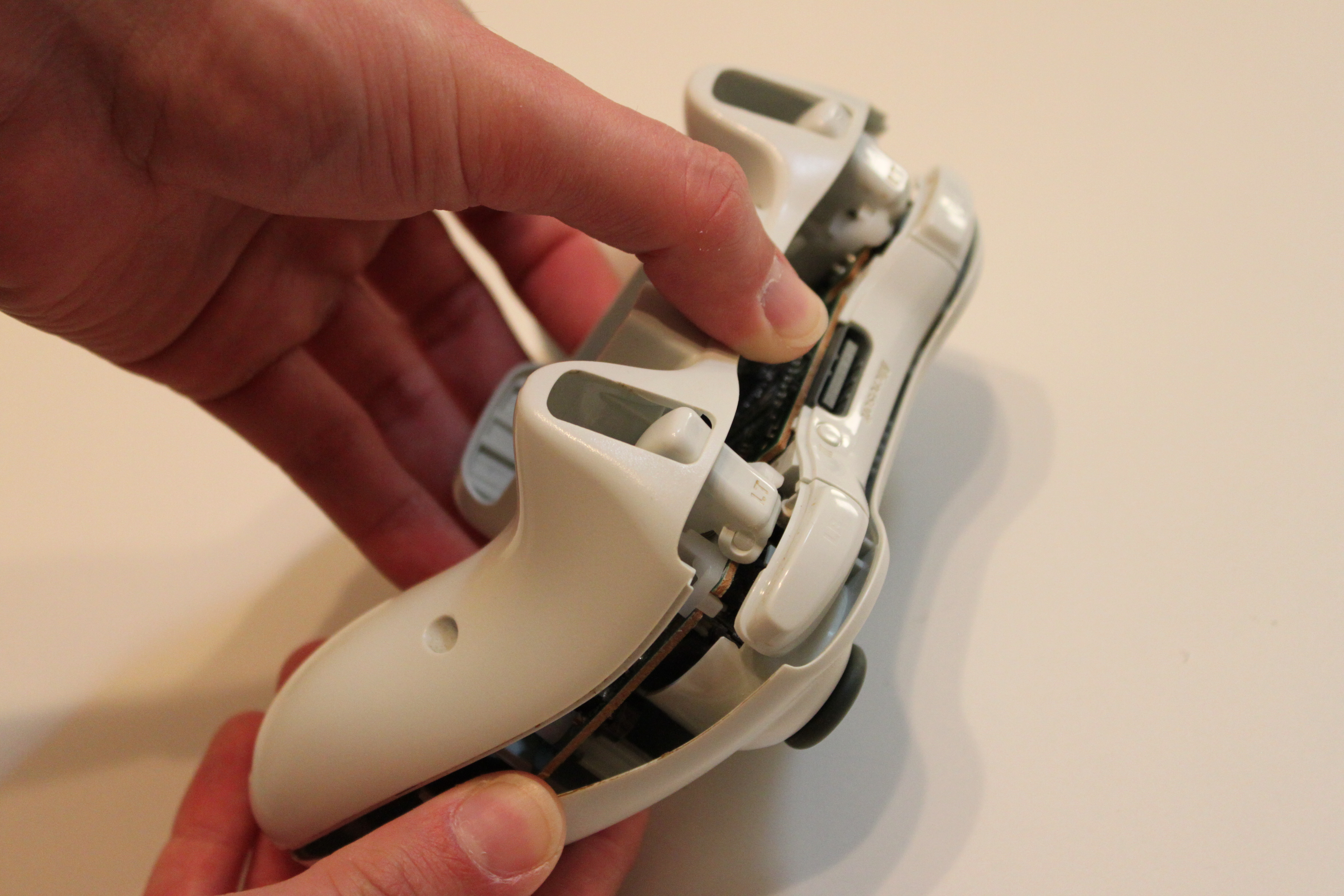 How to Change the Shell for Your Xbox 360 Controller : 23 Steps (with ...