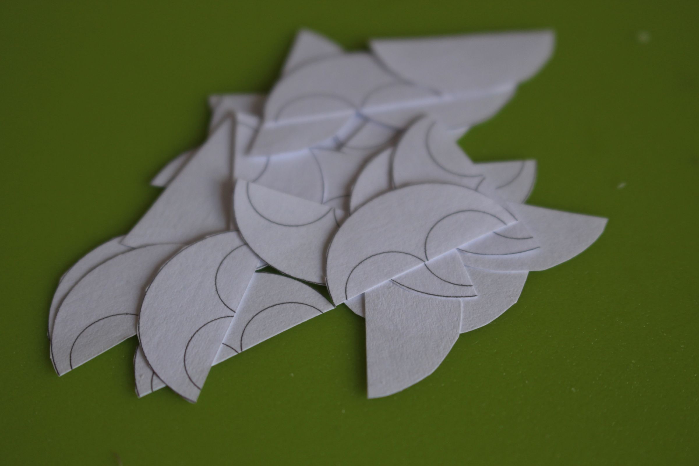 Paper Timeturner Necklace : 35 Steps (with Pictures) - Instructables