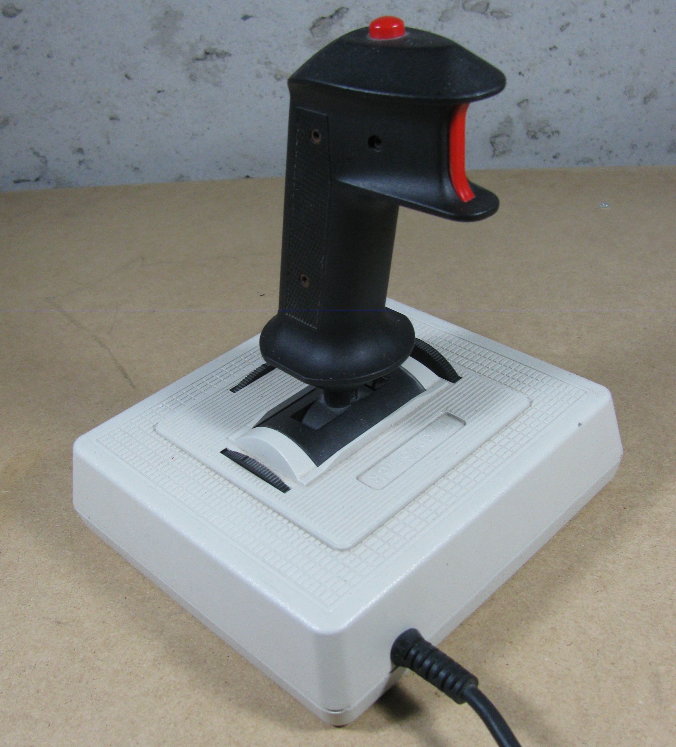 Joystick-Synth Based on the Atari Punk Console : 4 Steps - Instructables