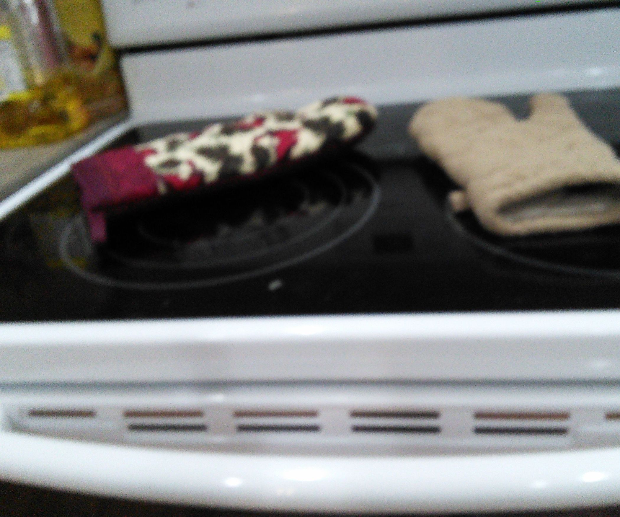 How to Make an Invisible Chef : 4 Steps - Instructables