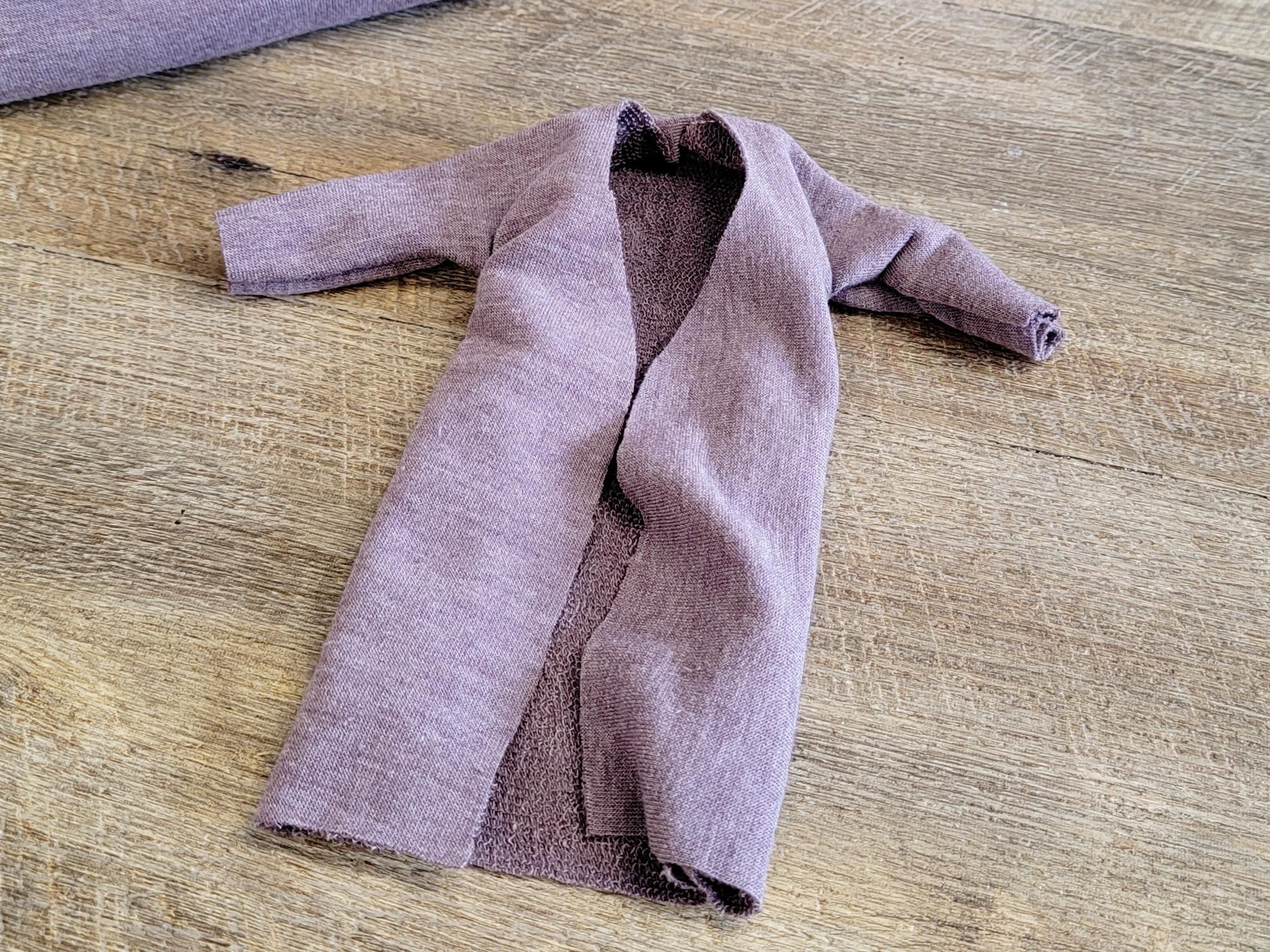 Quick-Sew Snuggly Doll/Elf Robe : 5 Steps (with Pictures) - Instructables