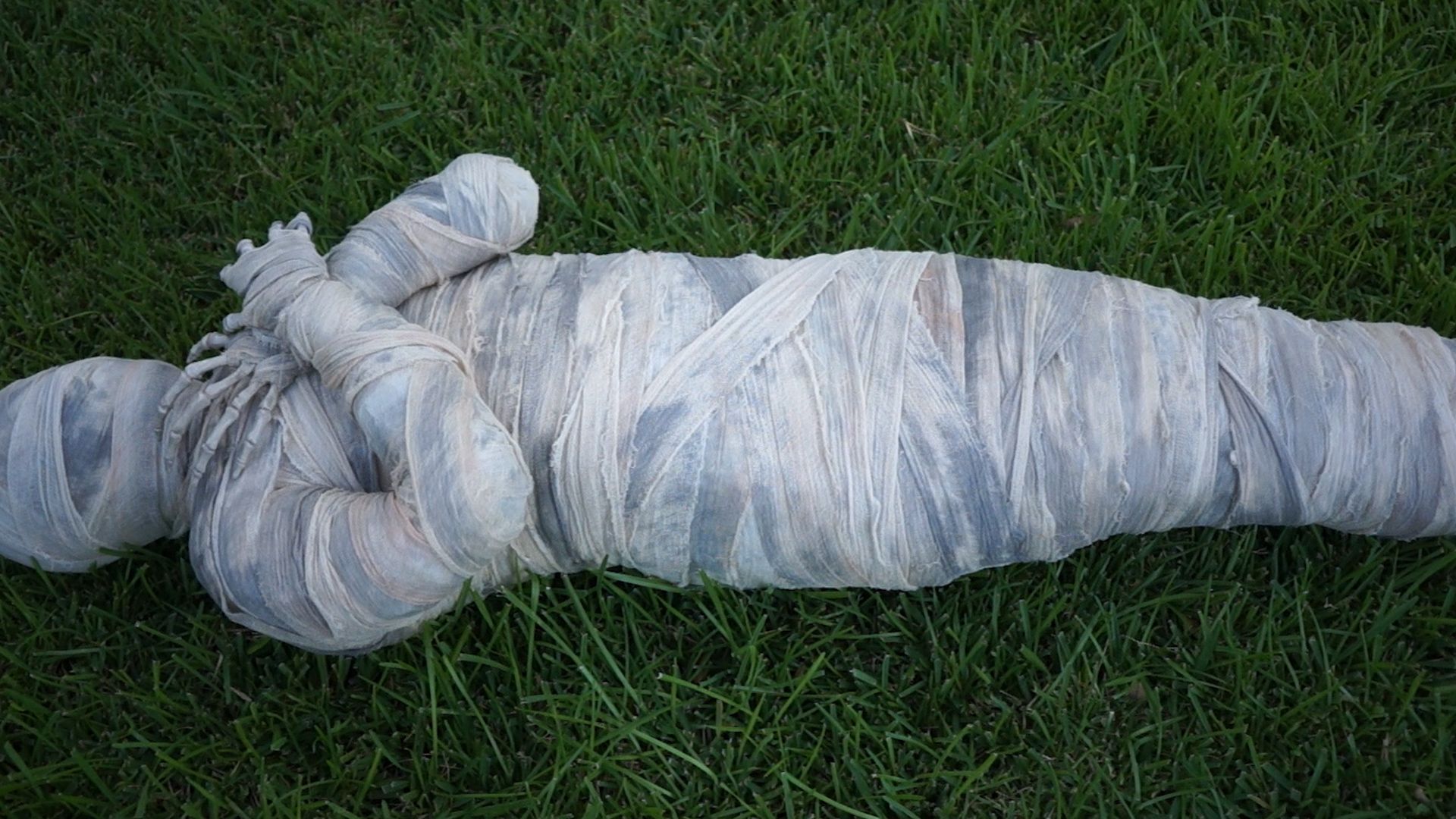 DIY Halloween Mummy : 12 Steps (with Pictures) - Instructables